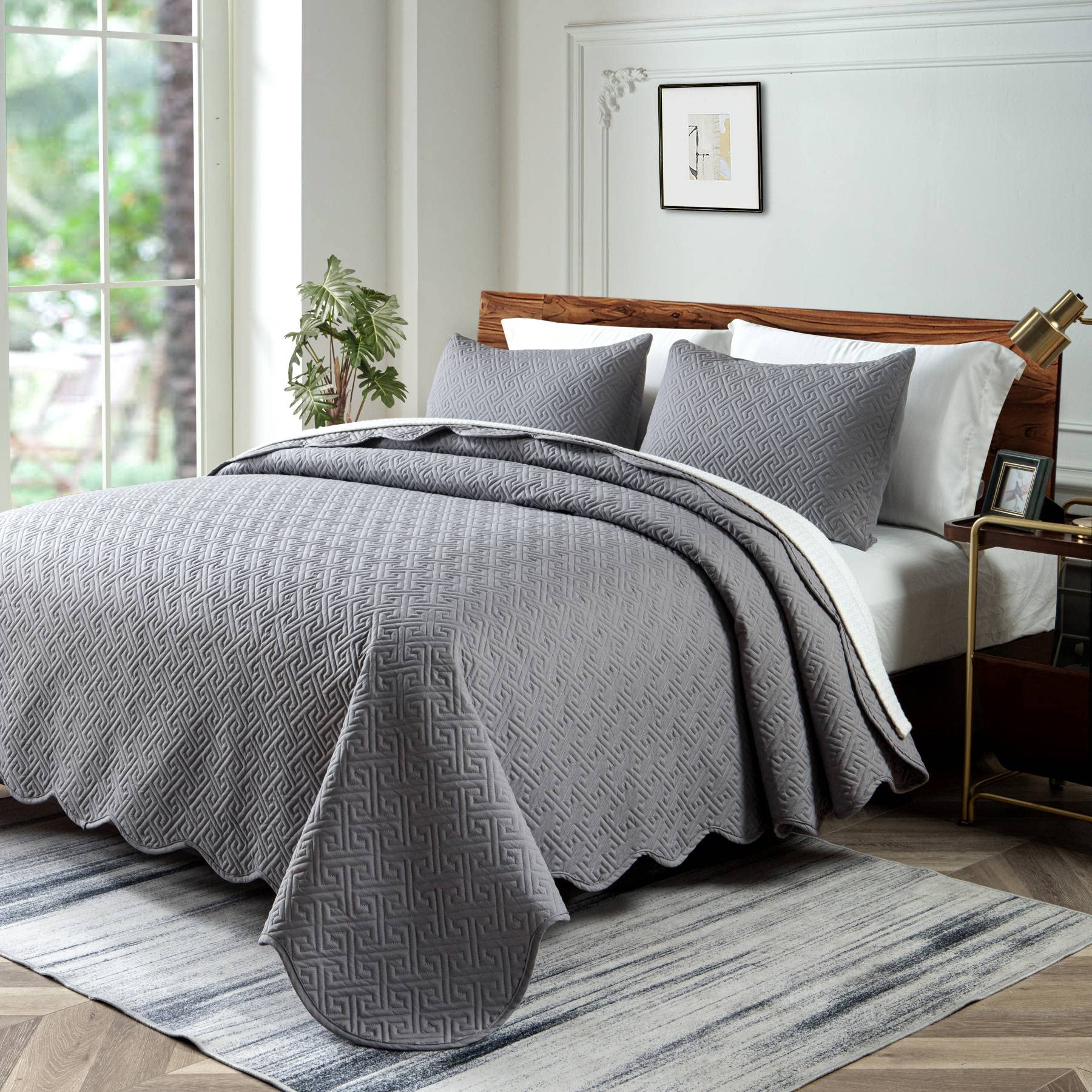 White Labyrinth Quilt Pattern