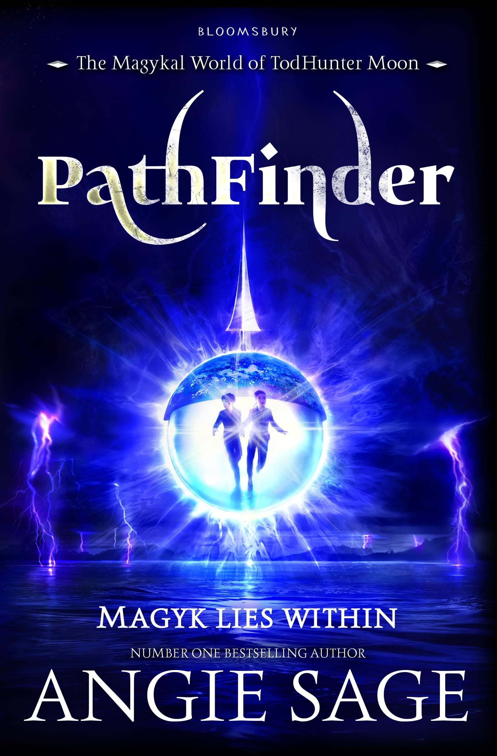 Amazon.com: Pathfinder: A Todhunter Moon Adventure: 9781408858158 ...