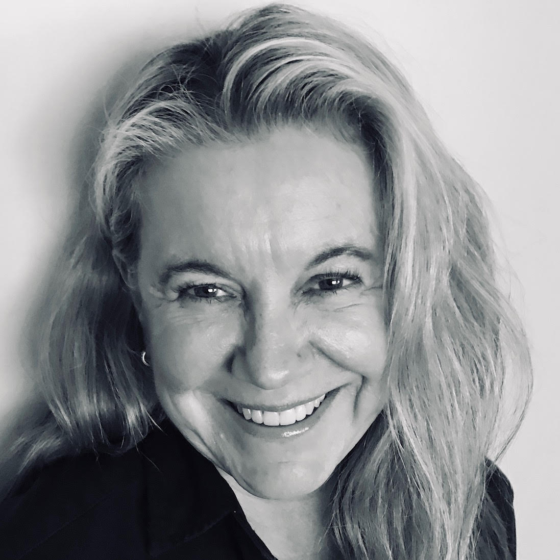 Amazon.com: Julie Howe: books, biography, latest update