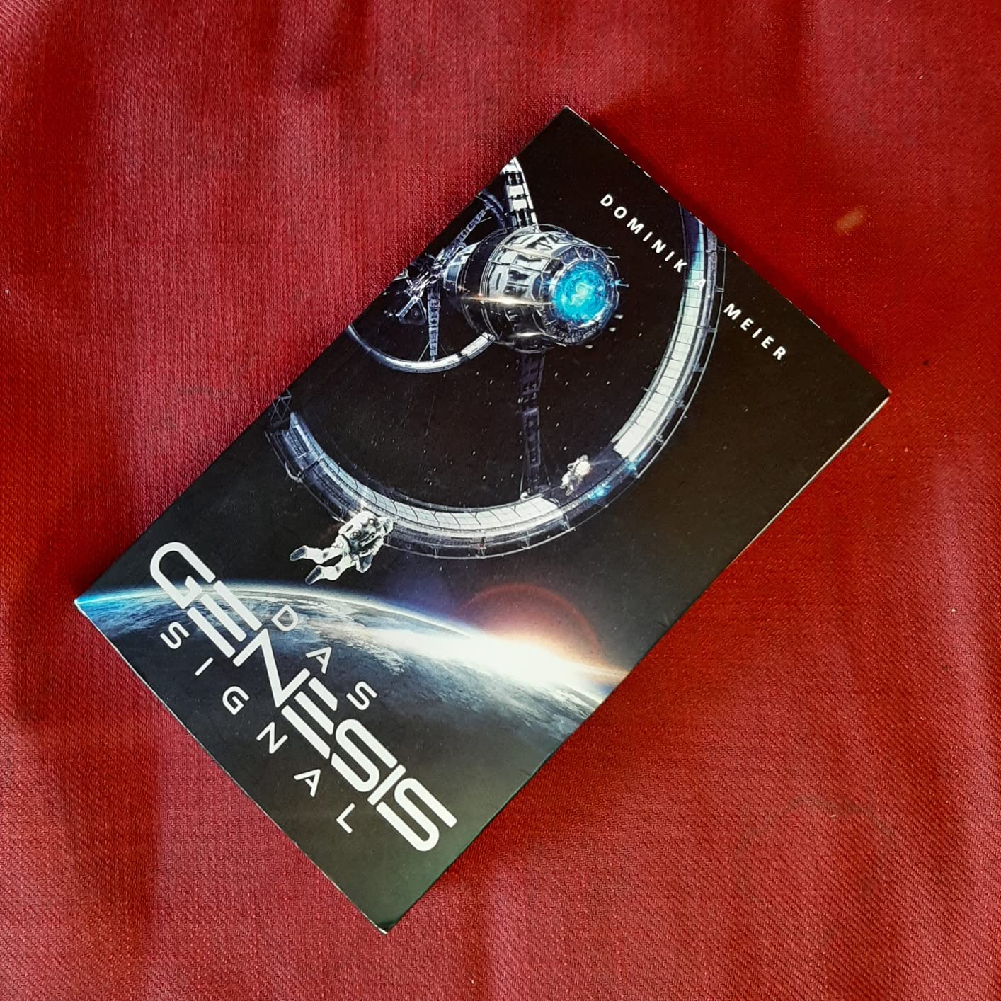 Das Genesis-Signal: Hard Science Fiction : Dominik A. Meier: Amazon.de ...