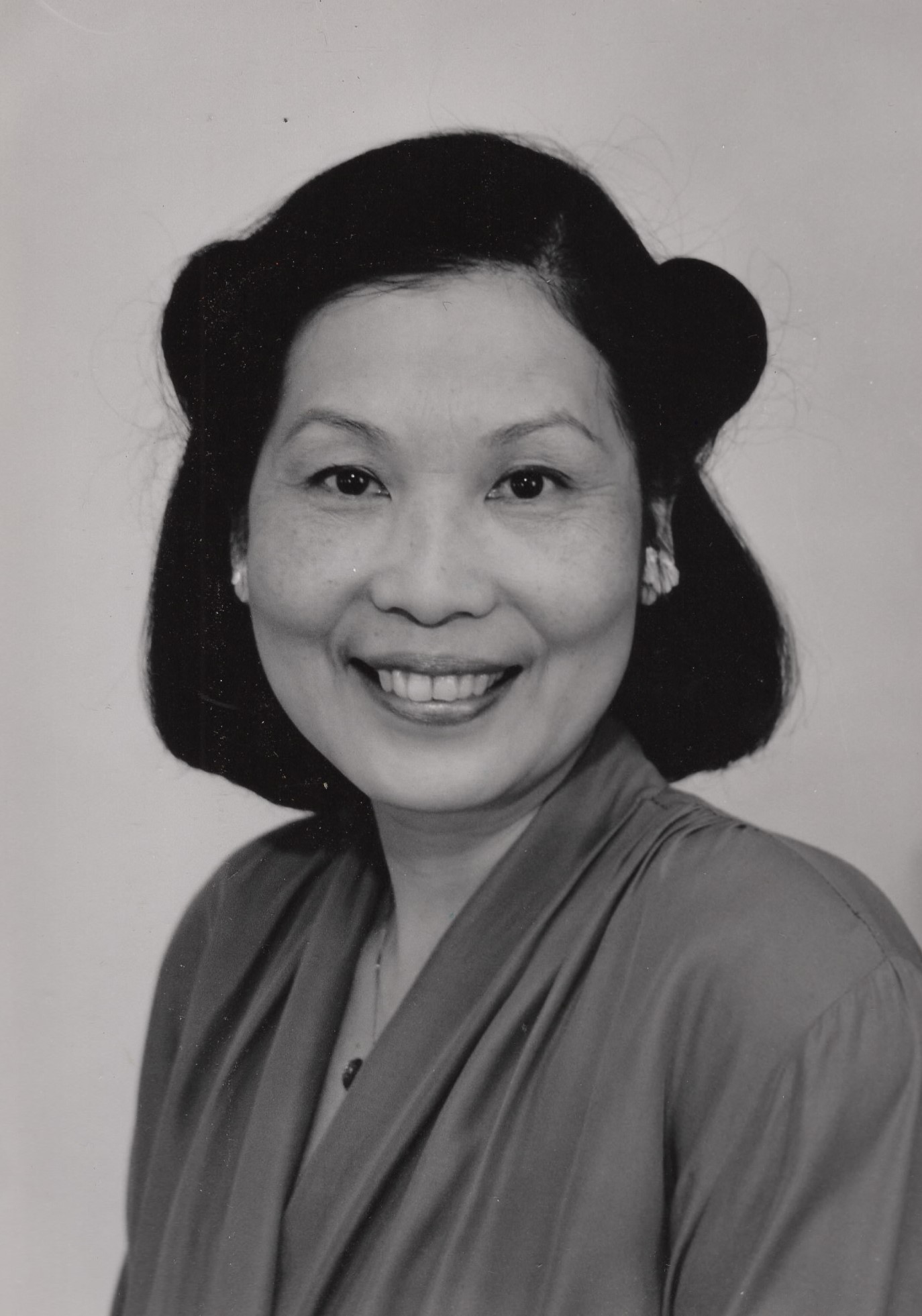 Amazon.com: Mai Leung: books, biography, latest update