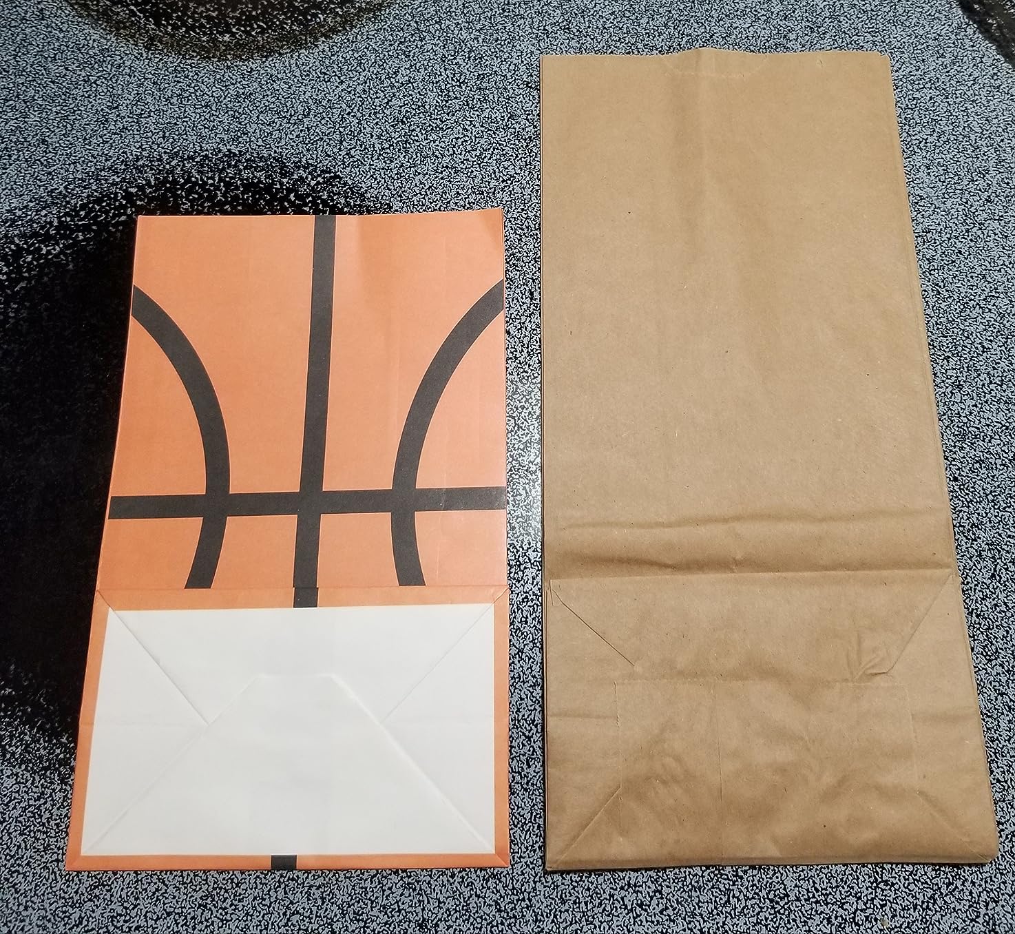 Amazon.com: 200 Pieces Basketball Party Favor Bags Basketball Gift Bags ...