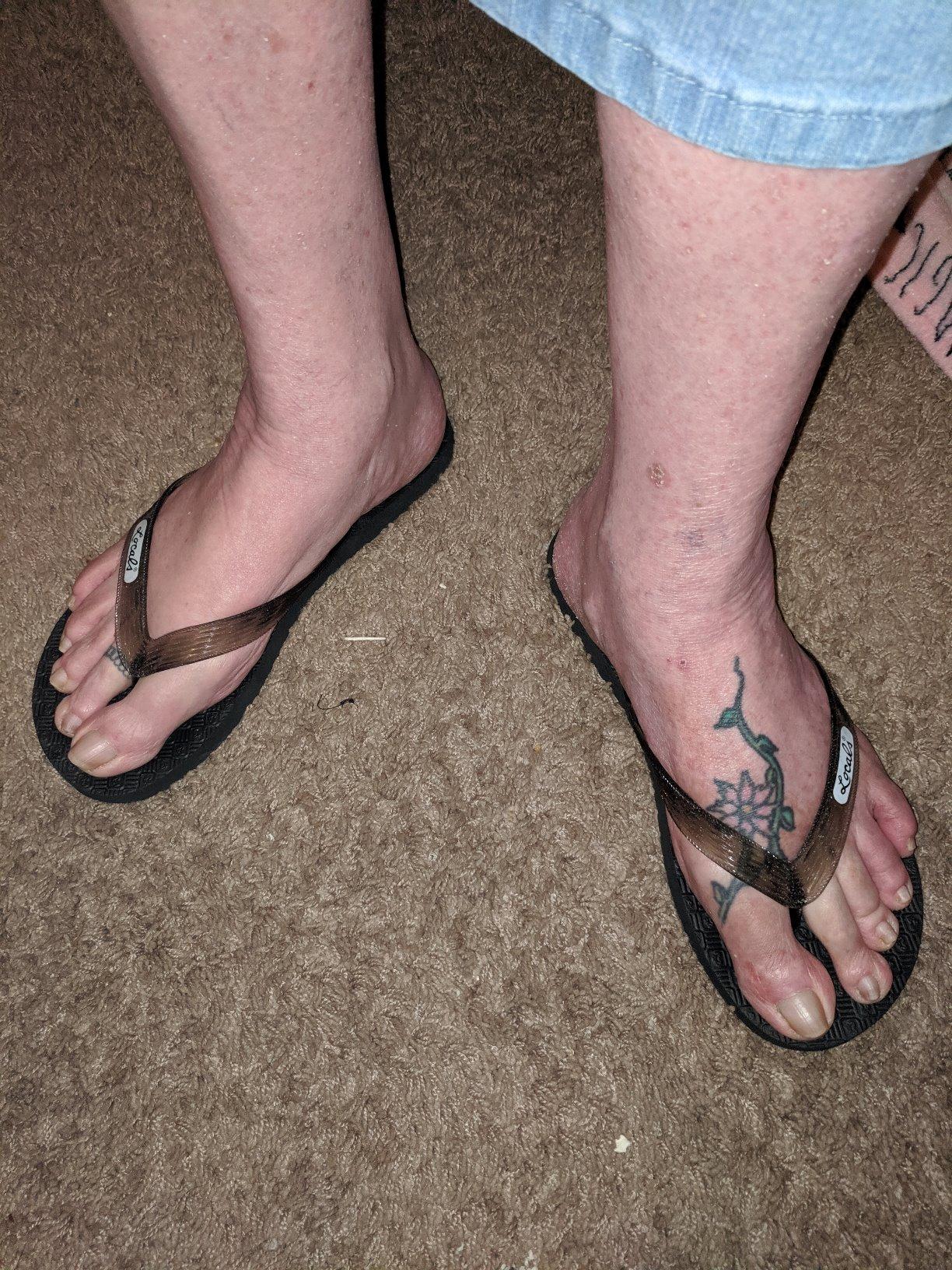 Amazon.com | Locals Hawaii Unisex Original Flip Flops Slippahs | Sandals