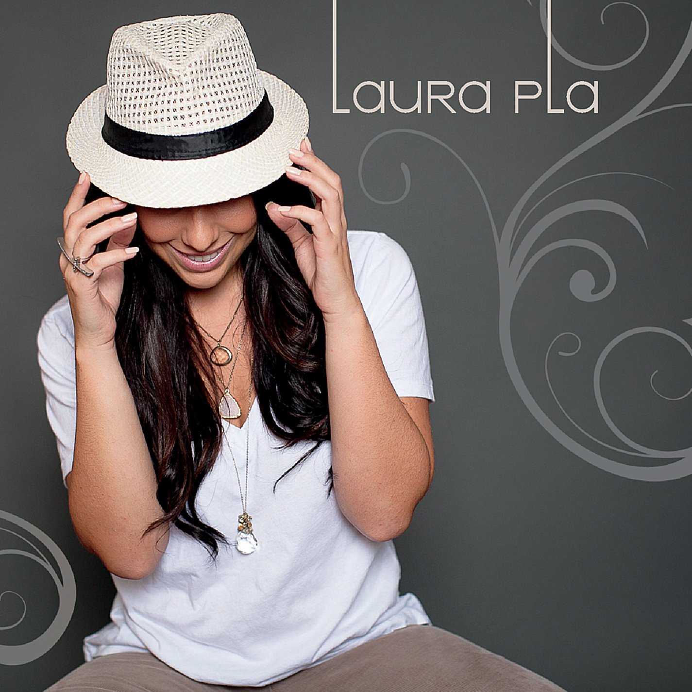 Laura Pla - Laura - Amazon.com Music