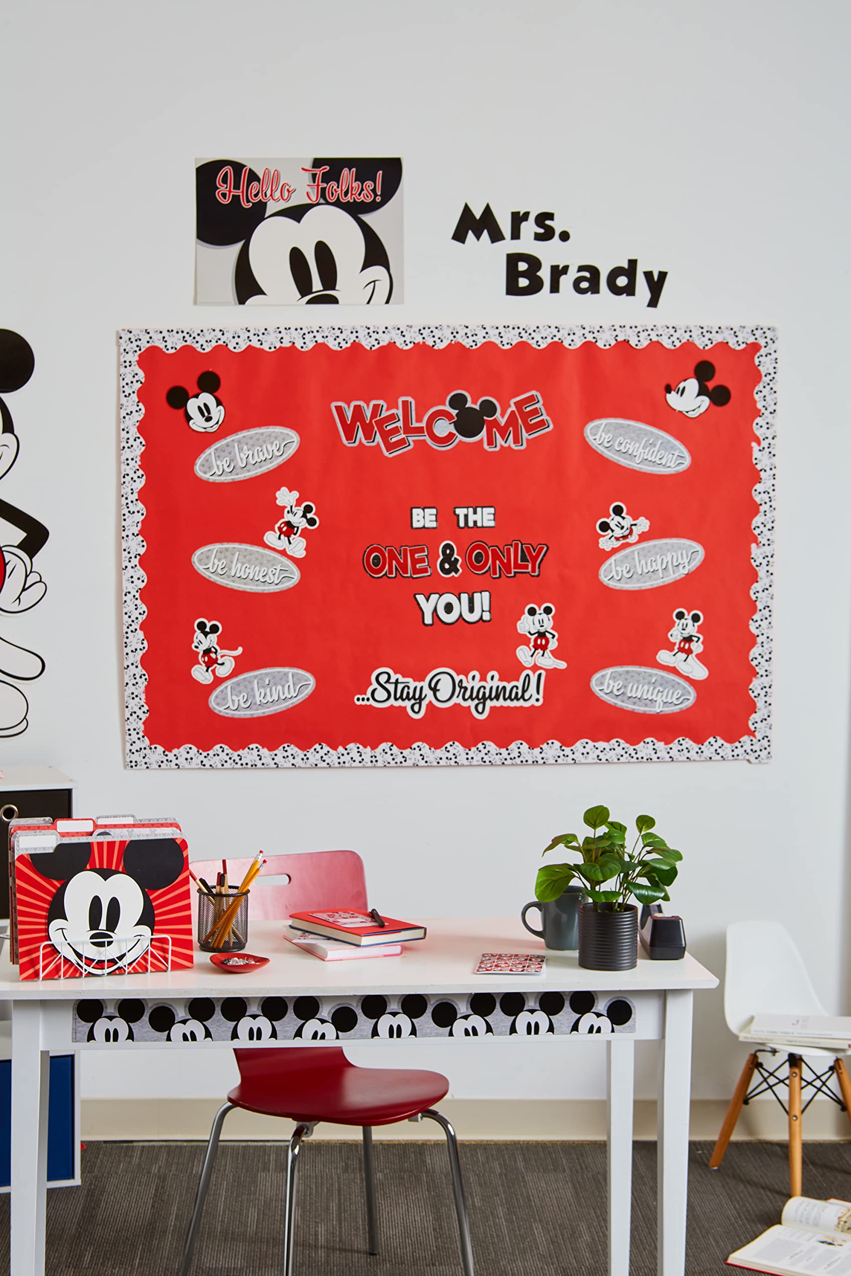 Snapklik.com : Eureka Disney Retro Mickey Mouse Decorative Classroom ...