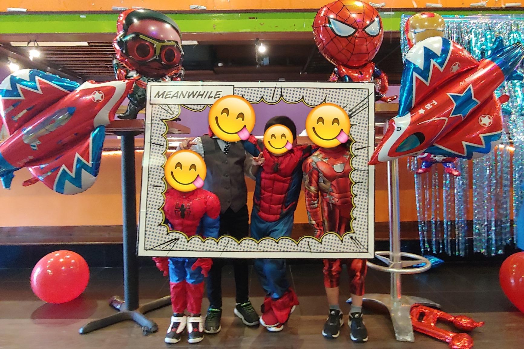 Amazon.com: DC Comics Superhero Photobooth Props - Includes 25 ...