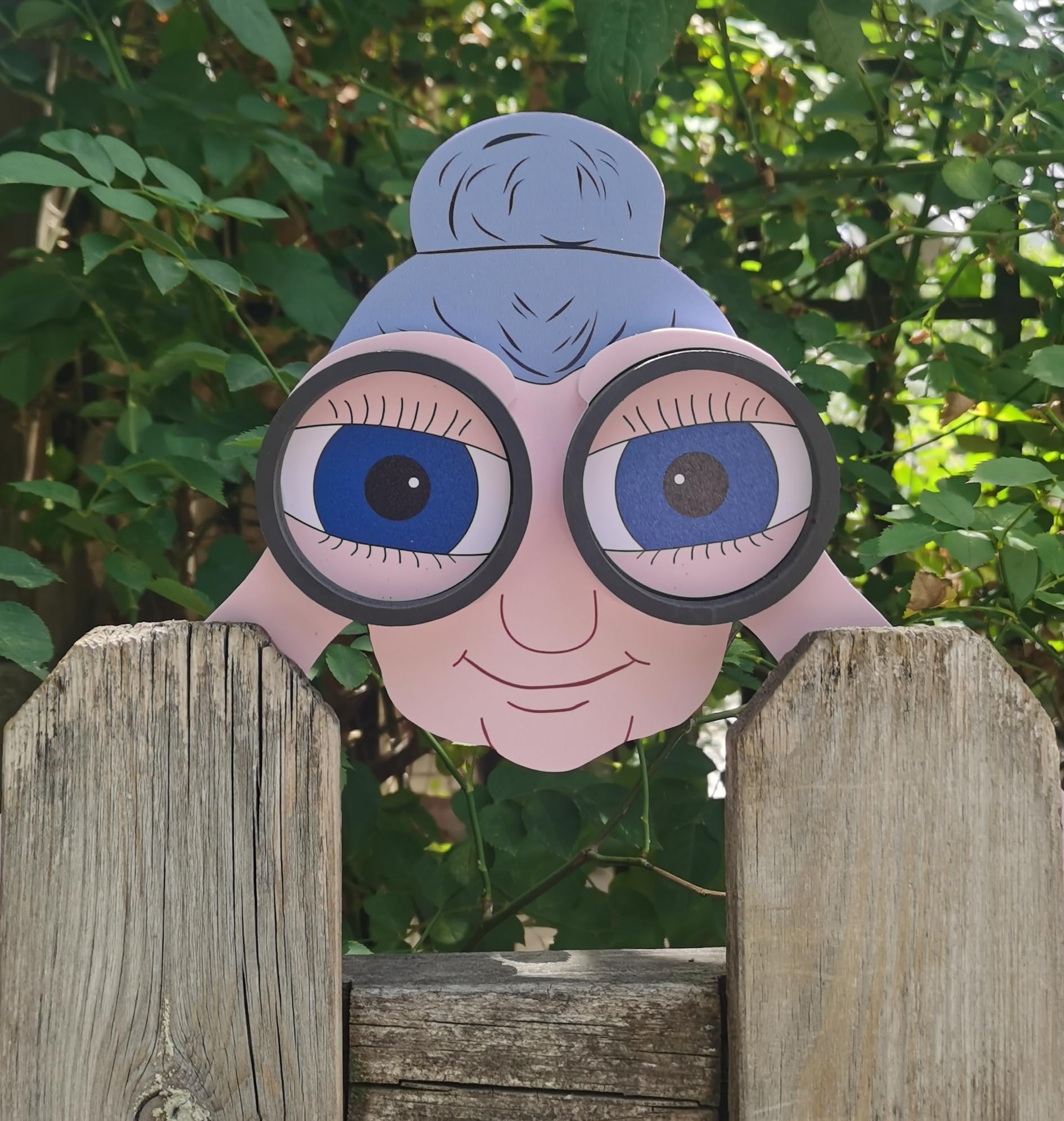 Amazon.com: 3D Nosy Neighbor Couple Fence Decoration,Lifelike Peeking ...