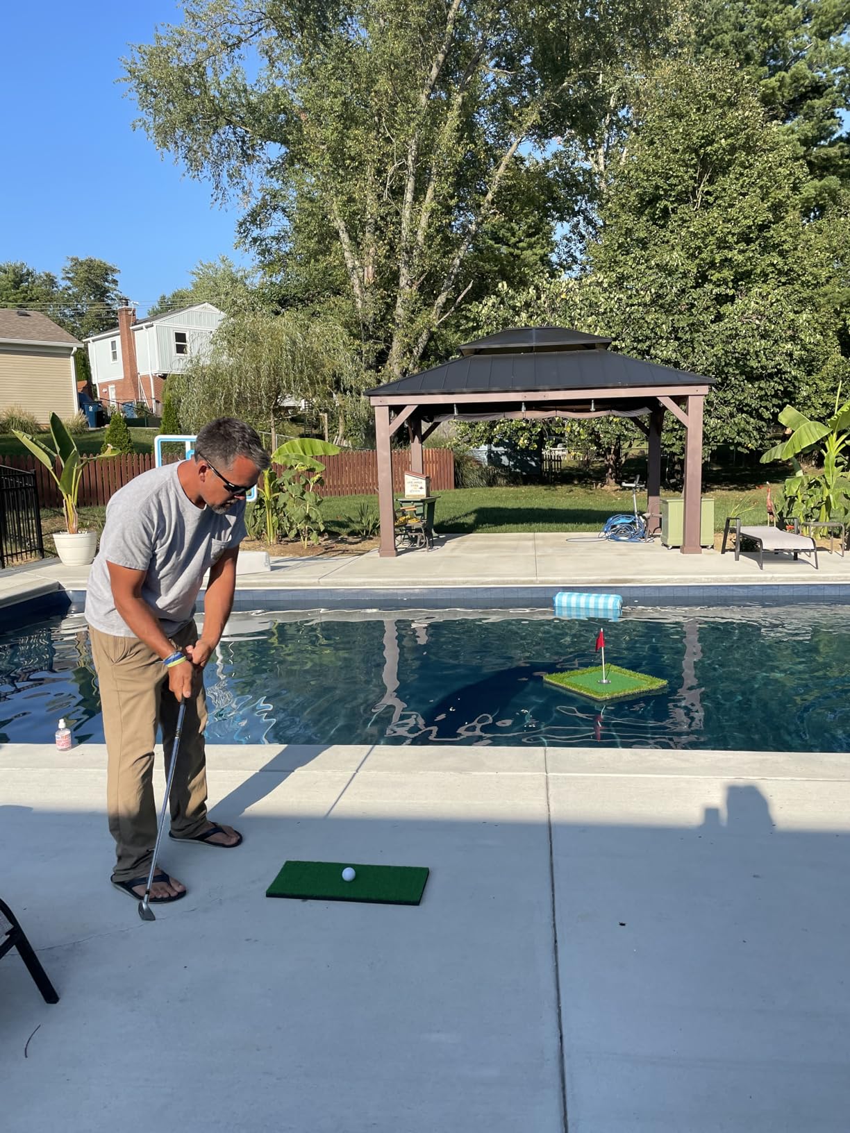 Amazon.com : Dollox Floating Golf Green for Pool Floating Chipping ...