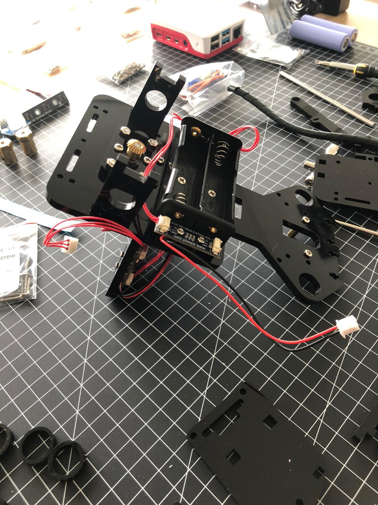 Adeept Mars Rover PiCar-B WLAN-Smart-Robot-Auto-Kit für Raspberry Pi 4/ ...