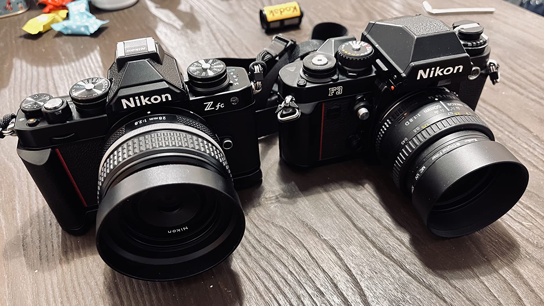 Amazon | Nikon エクステンショングリップ Z fc-GR1 Zfc用 ZFCGR1 | カメラ用カメラグリップ 通販