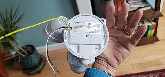 Amazon Basics 40W Waterproof LED Outdoor Motion Sensor Security Light ...