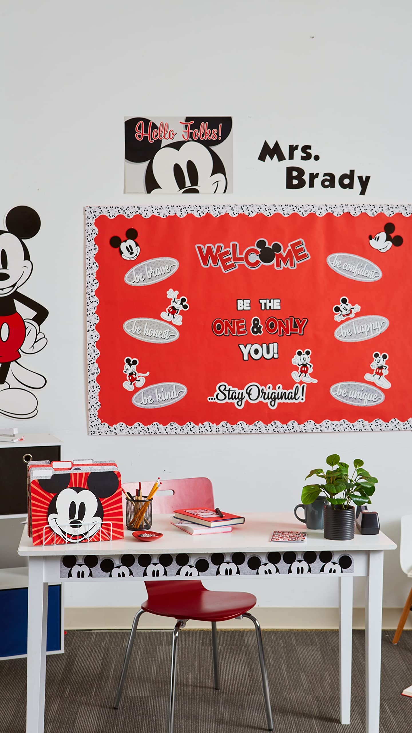 Snapklik.com : Eureka Disney Retro Mickey Mouse Undated Record And ...