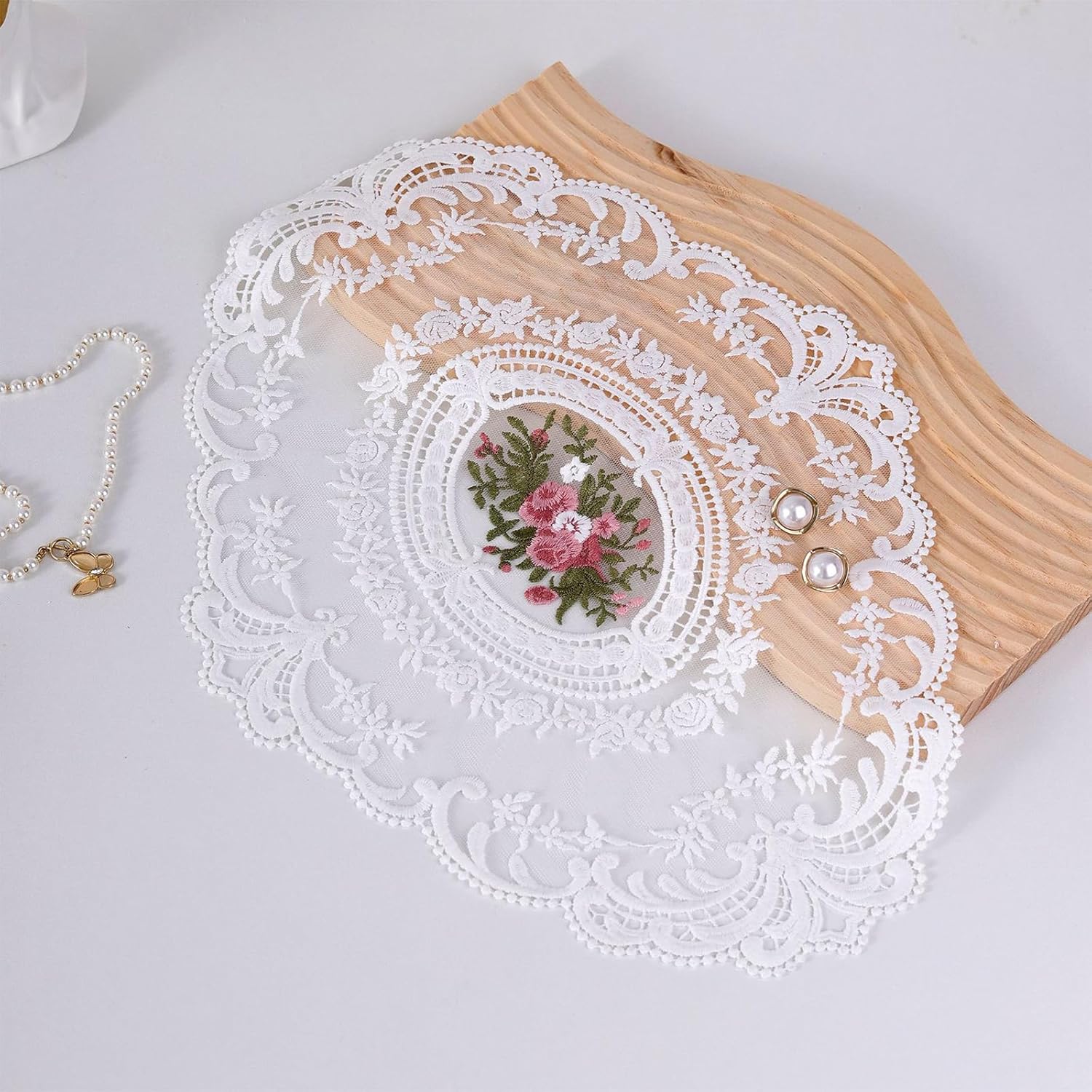 3Pcs Lace Doilies, Handmade Embroidered Table Doilies, 41x32 Cm Table ...