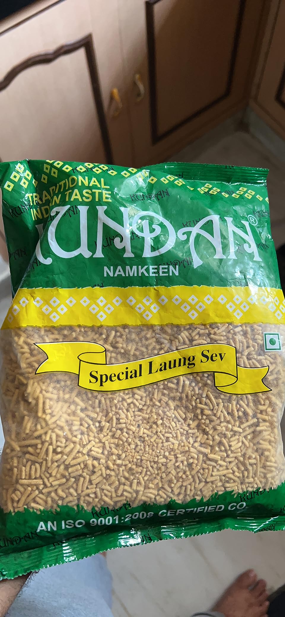 KUNDAN NAMKEEN Laung Sev Crispy & Crunchy Barik Namkeen Snacks for ...