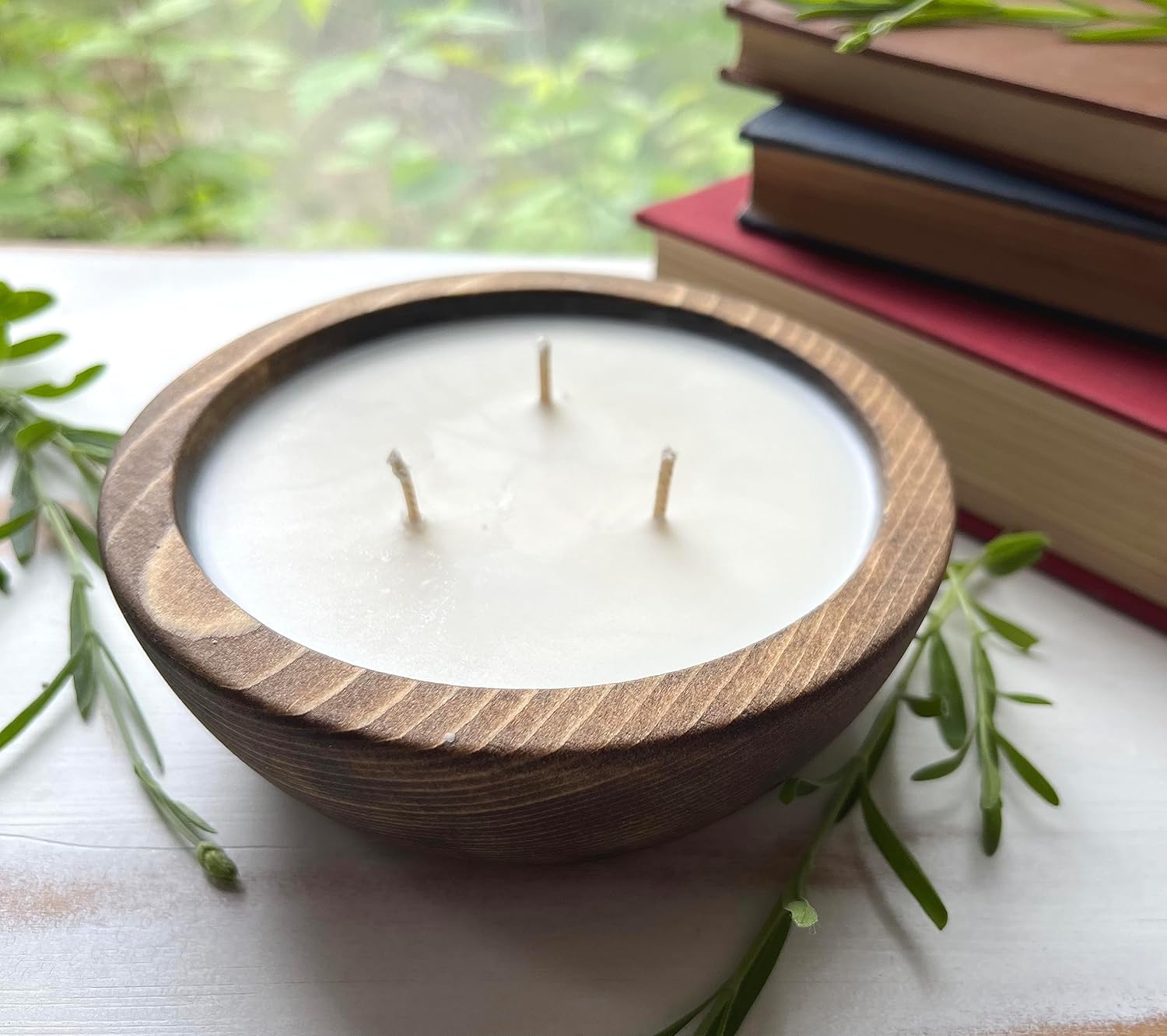 Amazon.com: Bonneville Handmade Candles / 5 1/2" x 2" Hand Poured Wood Bowl Candle, 3 Wick/Dough ...