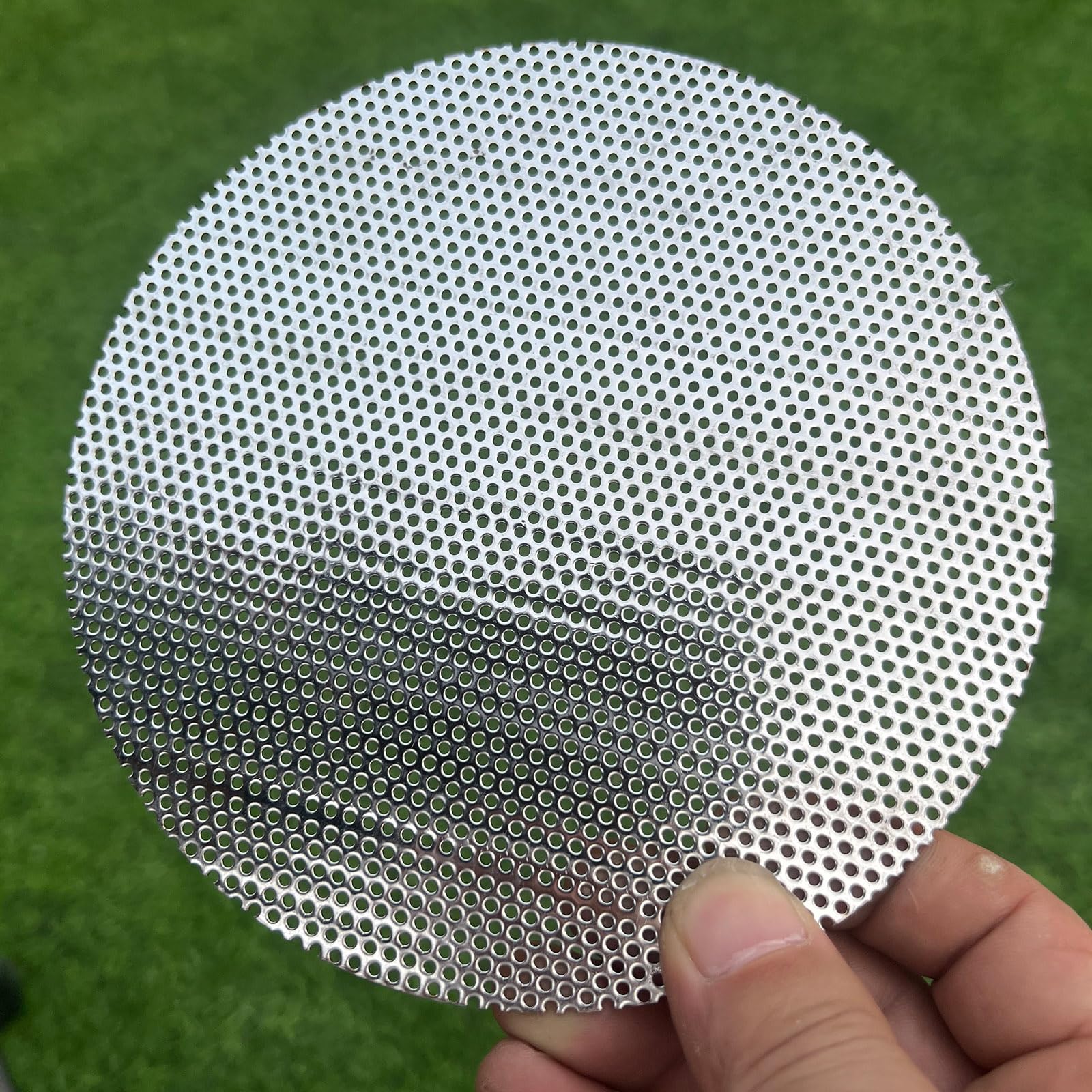 Snapklik.com : FengYoo 6" Diameter Round Slices Perforated Metal Sheets ...