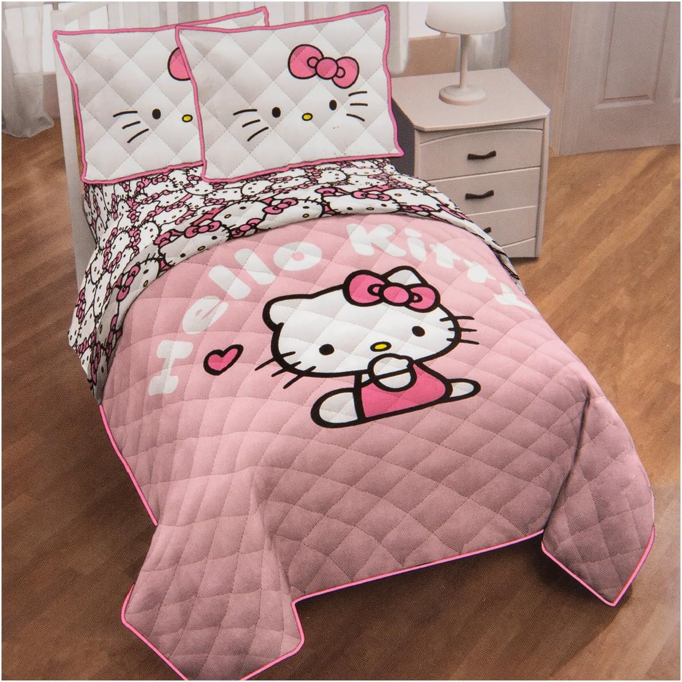 Amazon.com: Hello Kitty Twin Bedding Set - Bundle of Hello Kitty ...