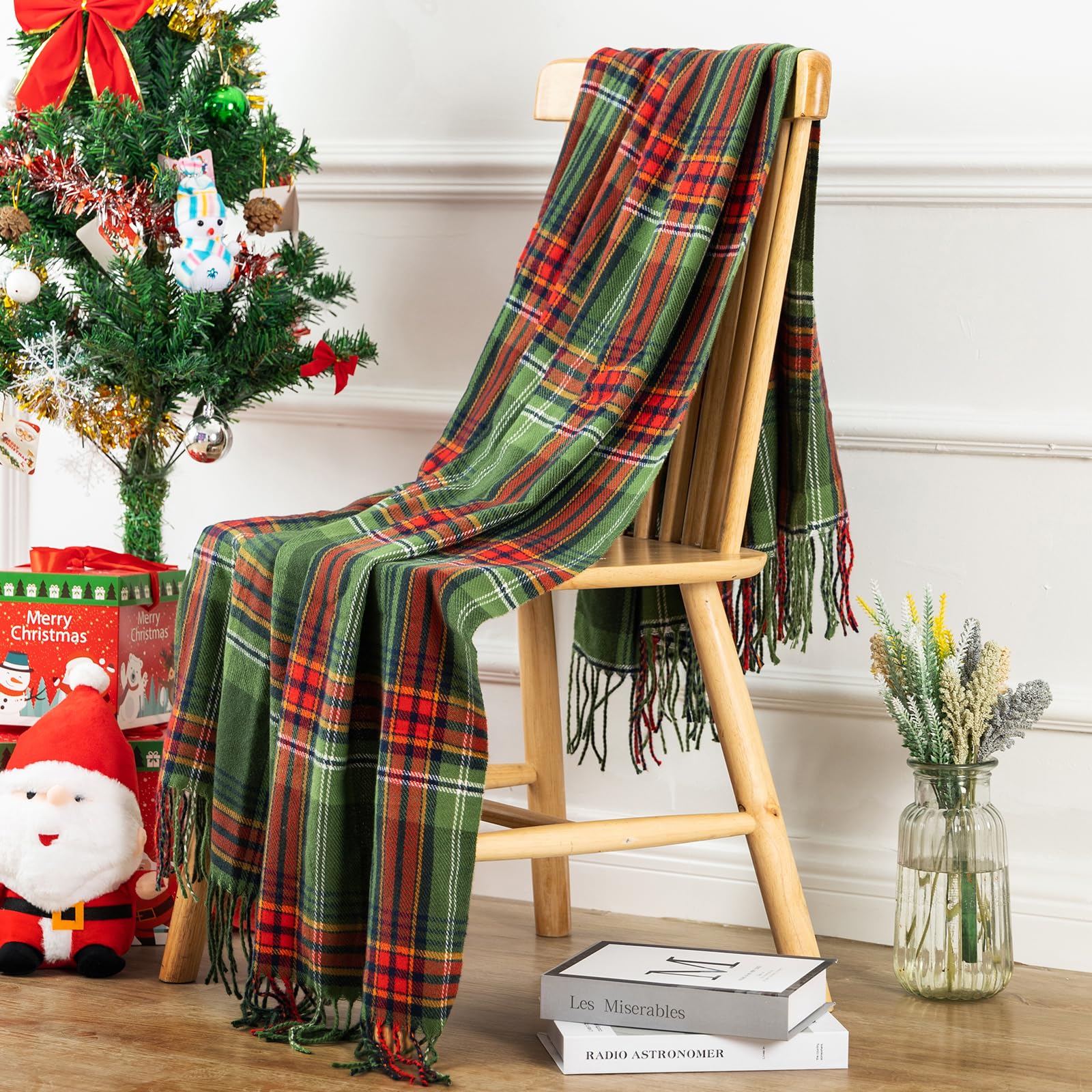 Amazon.com: Quinnsus Christmas Throw Blanket | Soft Lightweight Green ...
