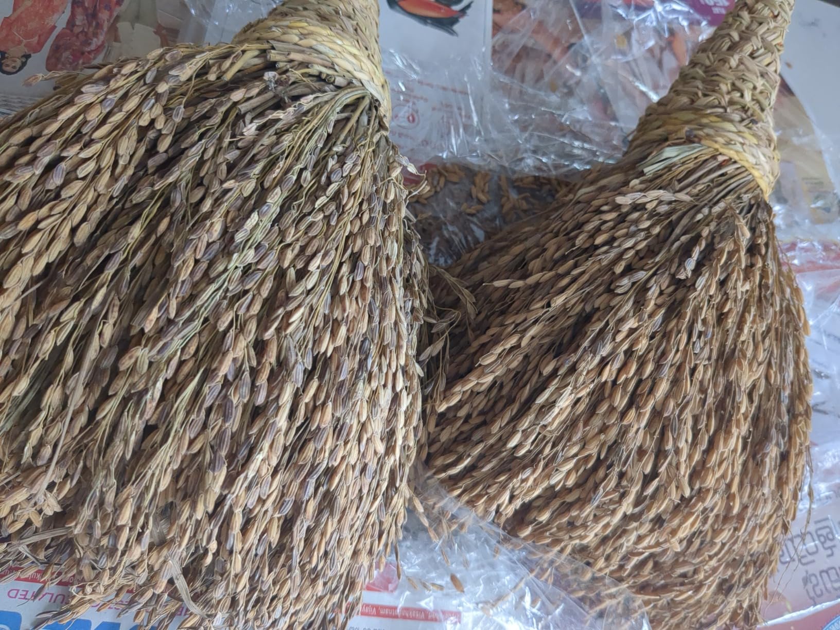 Natural Paddy Bunch,1 KG Gucha Hanging with Natural Paddy Grains ...
