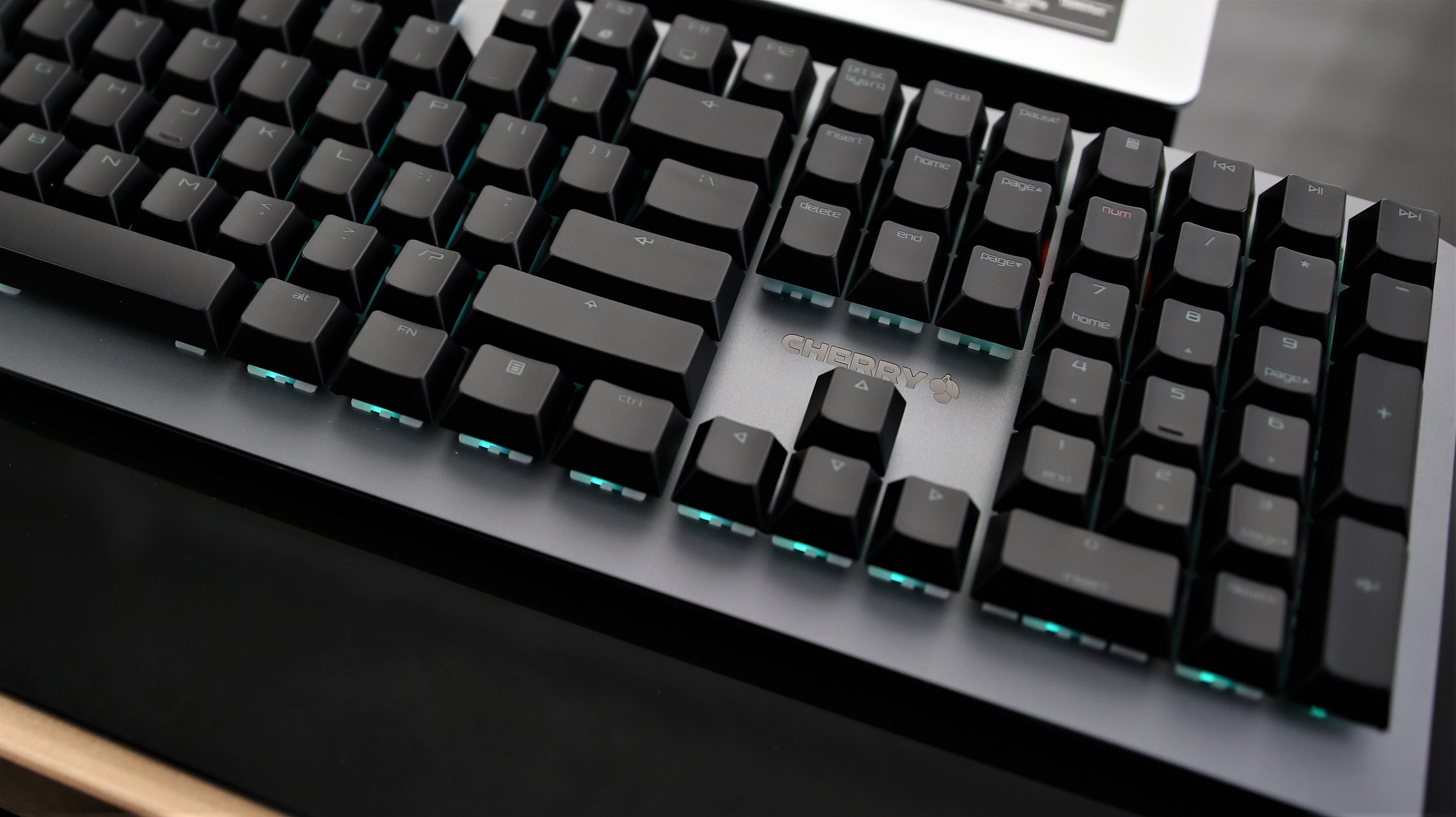 Watch Taking A Look At The CHERRY MV 3.0 Keyboard With Viola Keys on ...