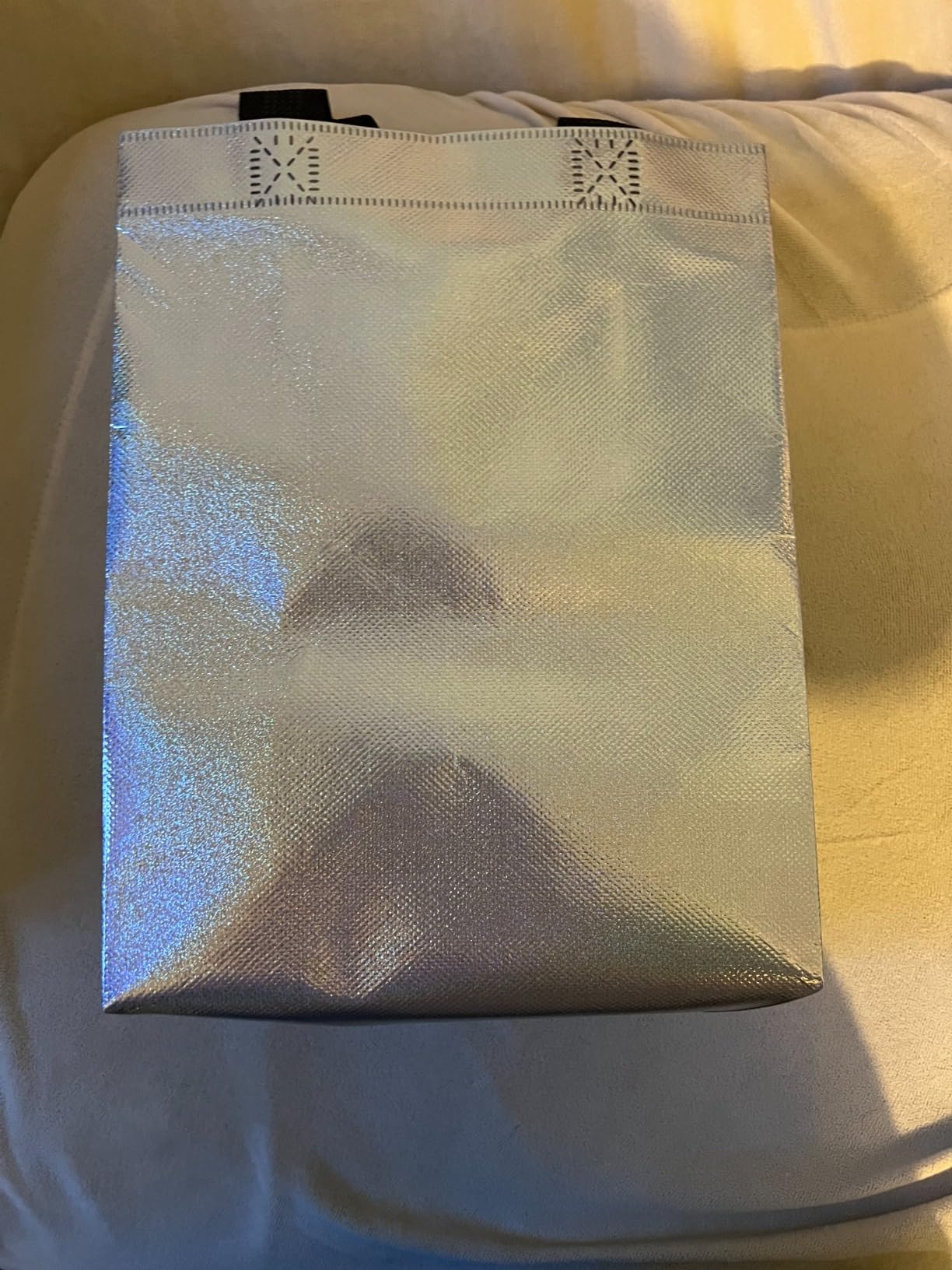 Shiny Gift Bag, 2 PCS Gold Gift Bags Reusable Medium Gift Bags with ...