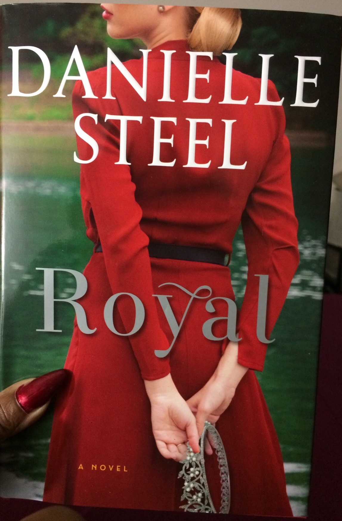 Amazon.com: Royal: A Novel: 9780399179655: Steel, Danielle: Books