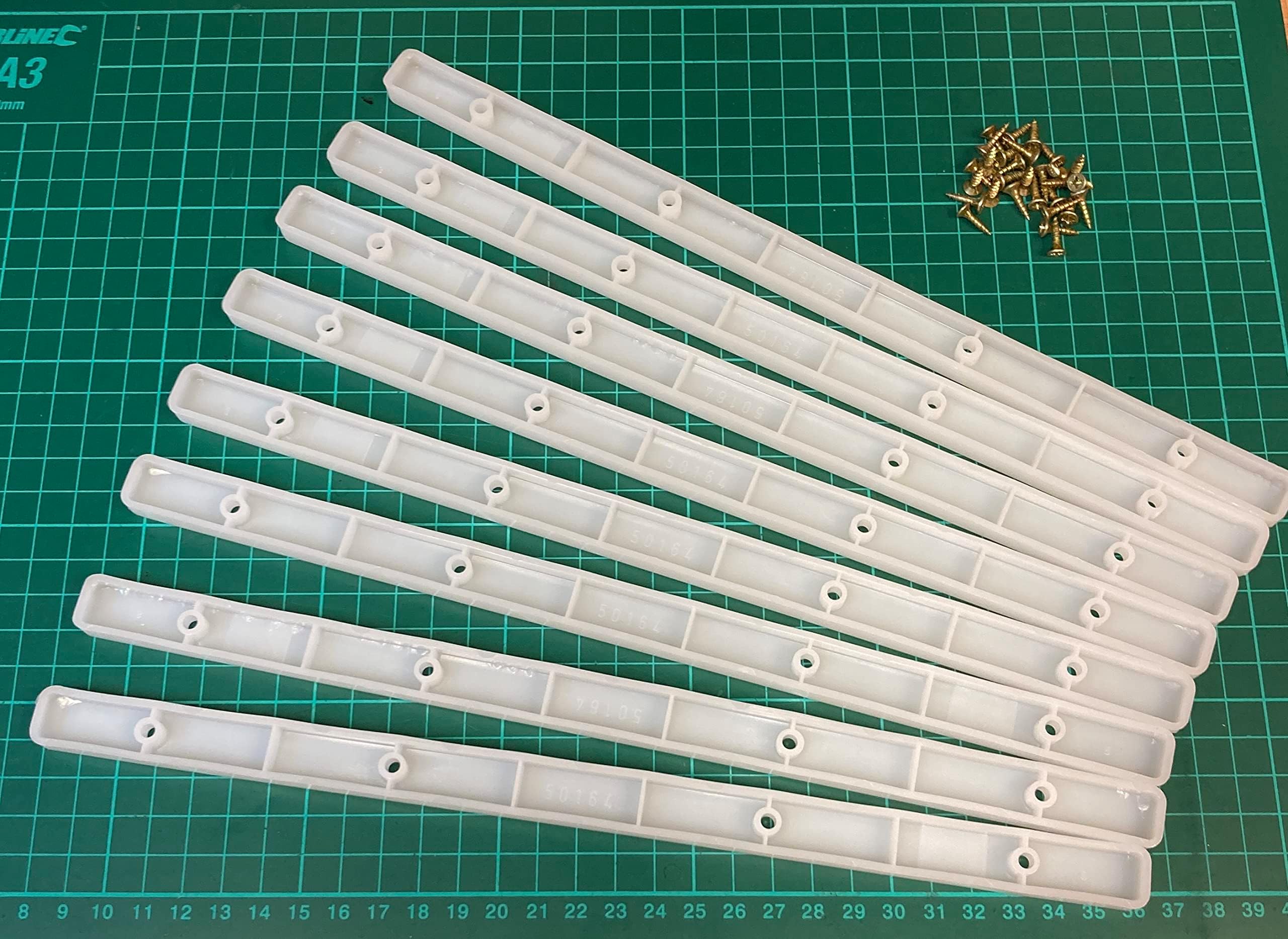4 Pairs of White Plastic Drawer Runners for 300mm Drawers : Amazon.co ...
