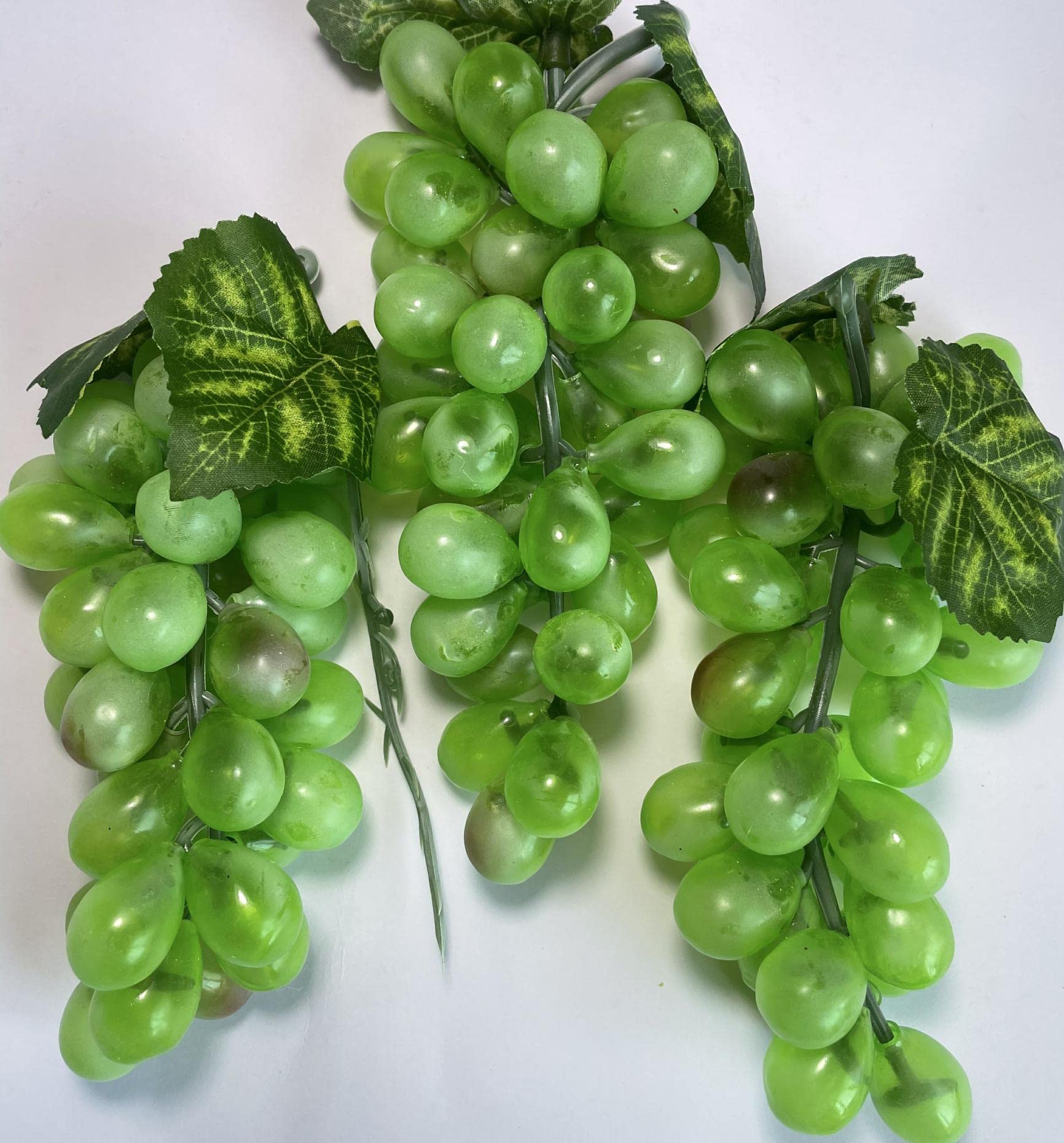 Amazon.com: 3 Bunches Green Lifelike Artificial Grape Fake Grape Bunch ...