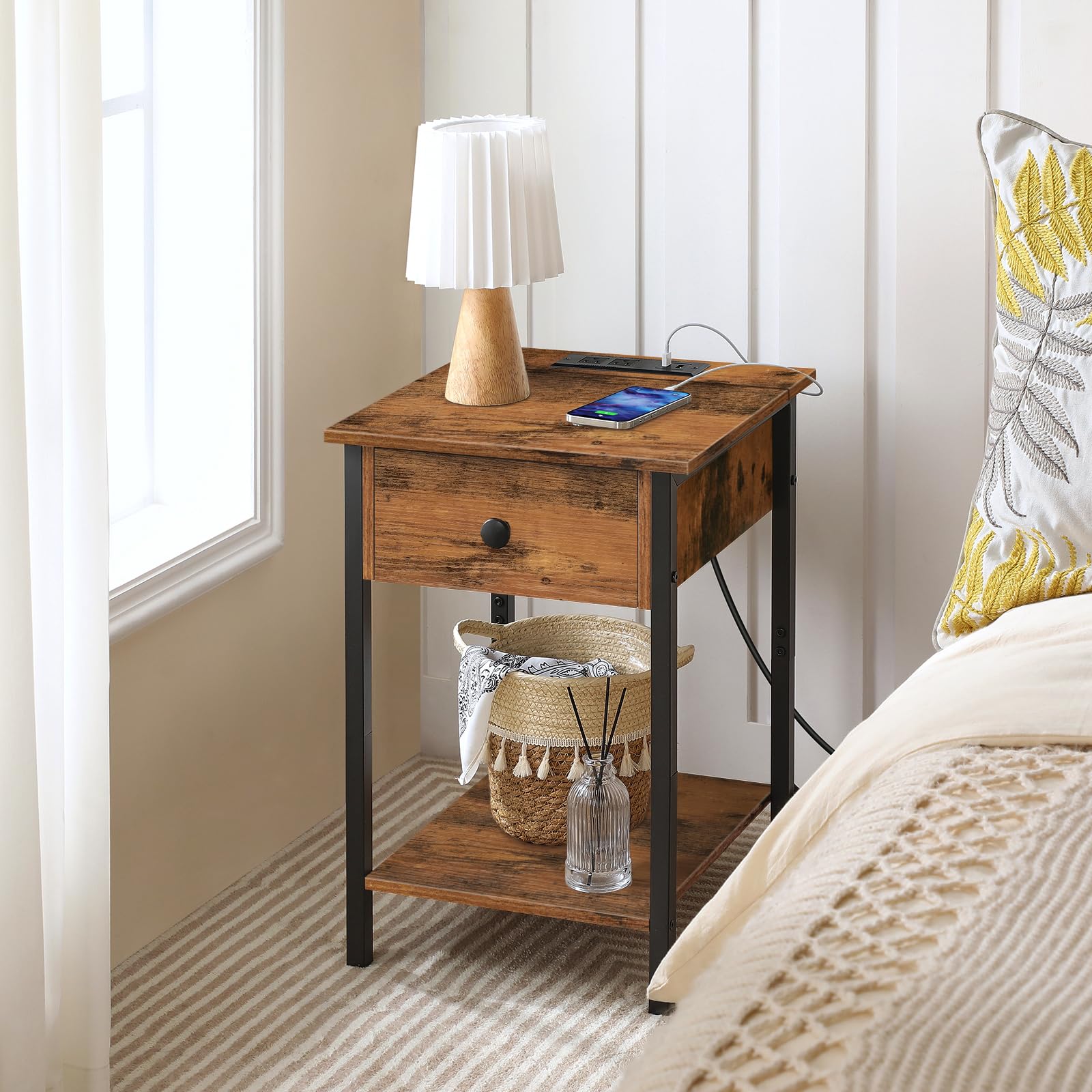 Snapklik.com : HOOBRO Nightstand