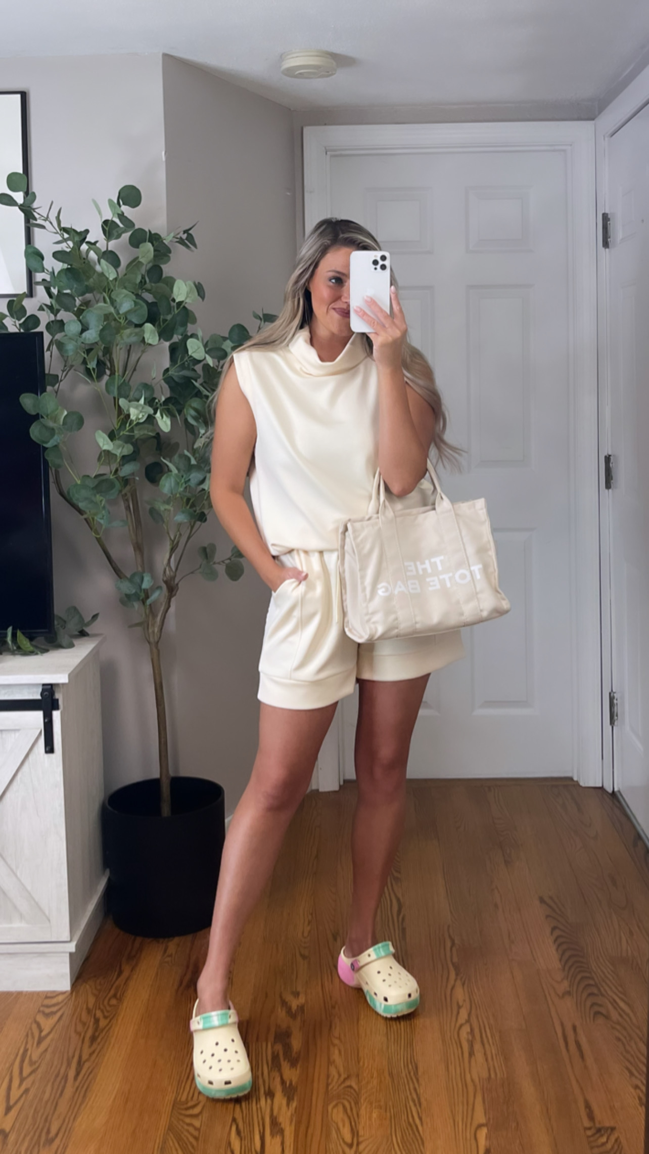Watch High quality loungewear set, Varley lookalike runs TTS on Amazon Live