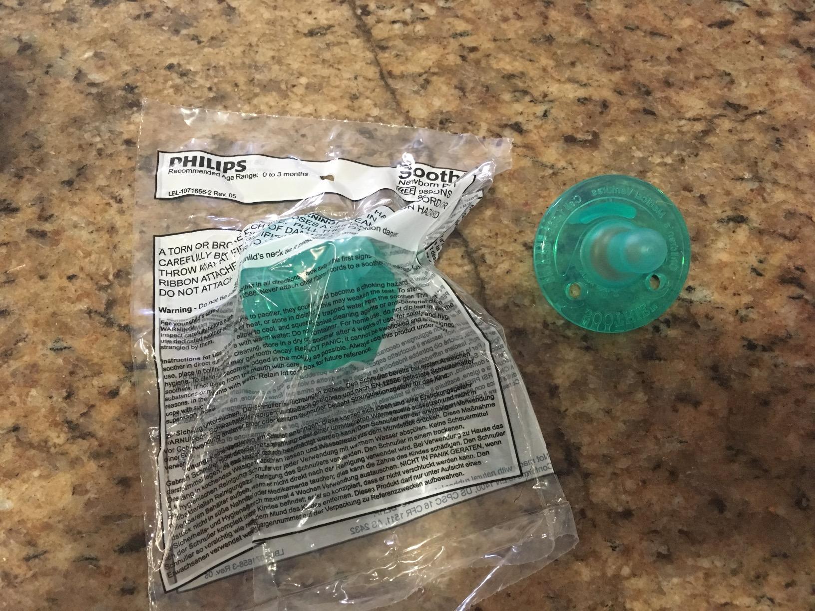 Amazon.com : Philips Avent Soothie Pacifier, 0-3 Months, Green - 6 Pack ...