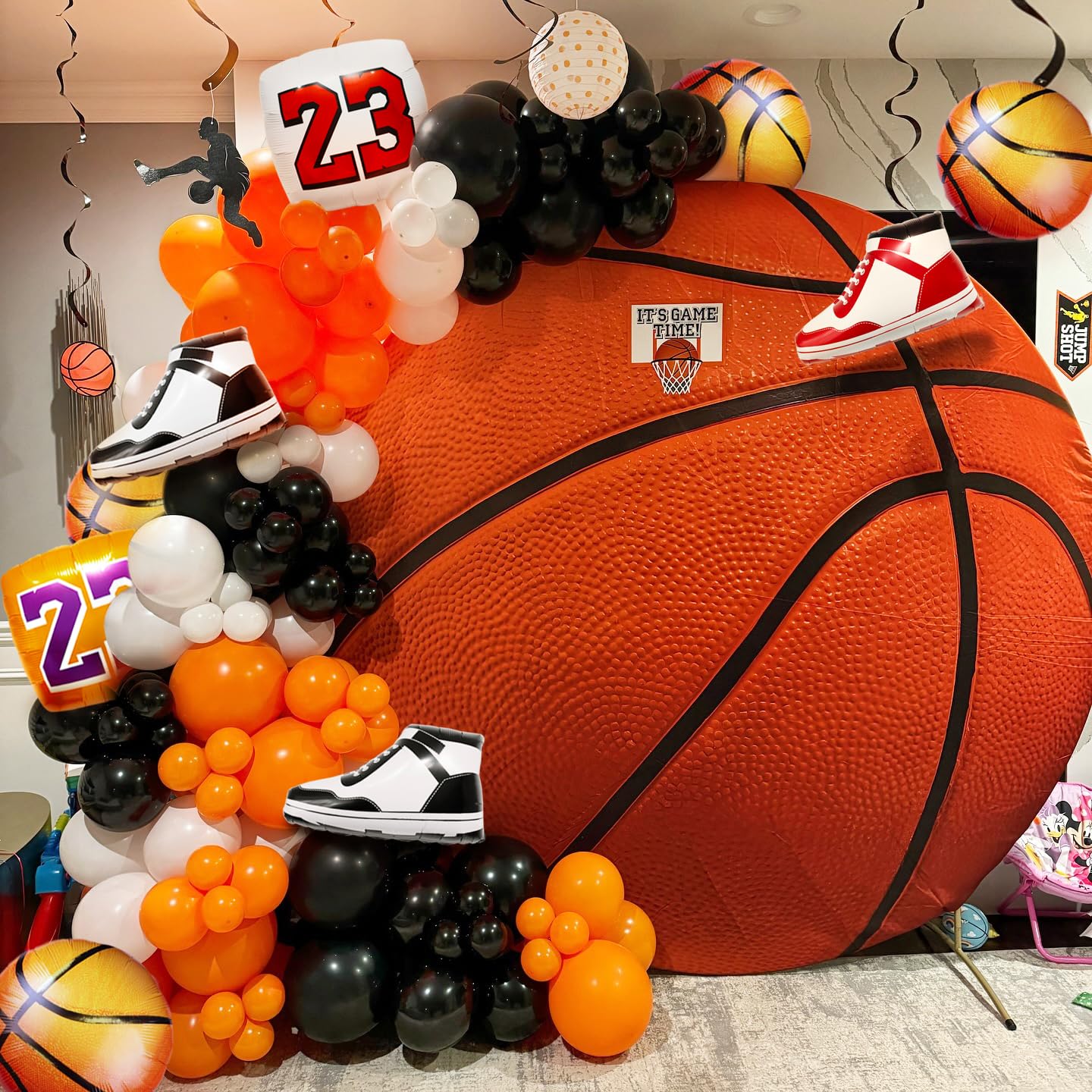 Basketball Birthday Balloons DECORATING FOR BASKETBALL BIRTHDAY PARTY