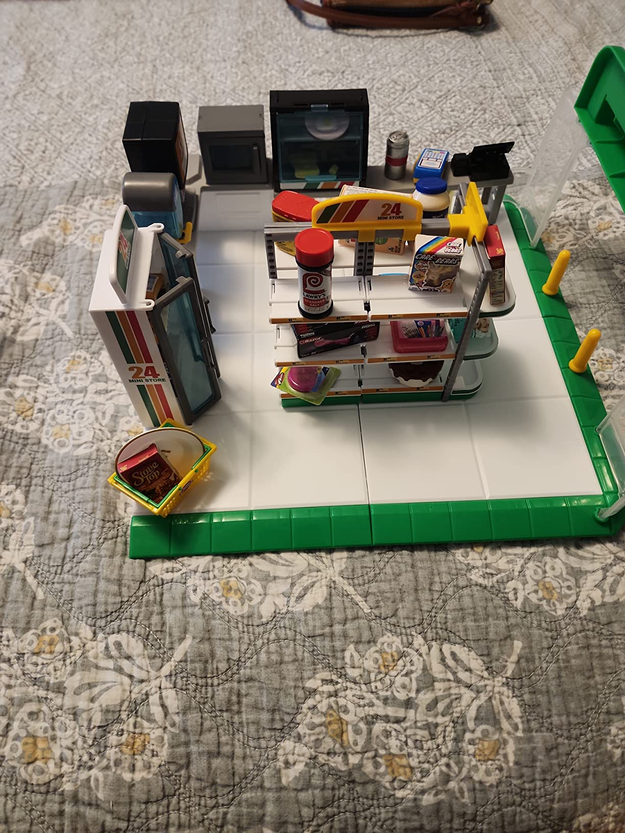 $4/mo - Finance 5 Surprise Mini Brands Mini Convenience Store Playset ...