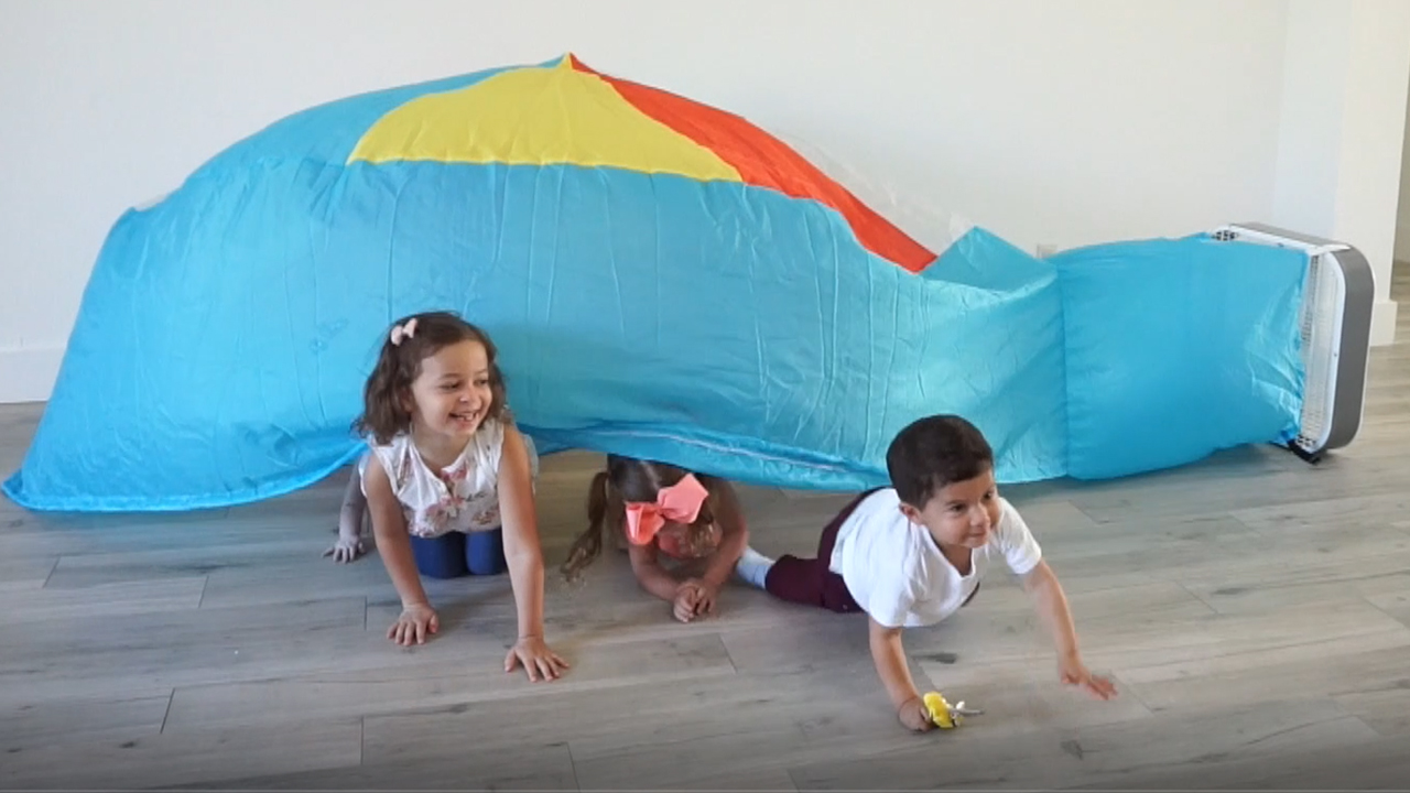 Snapklik.com : The Original AIR FORT Build A Fort In 30 Seconds ...