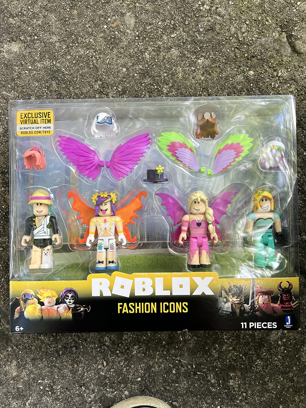 $11/mo - Finance Roblox Celebrity Collection - Fashion Icons Four ...