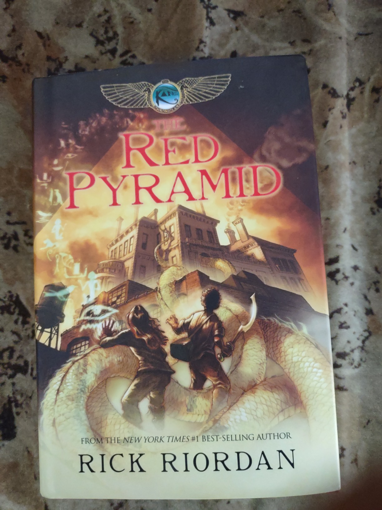 The Red Pyramid (The Kane Chronicles Book 1) eBook : Riordan, Rick ...