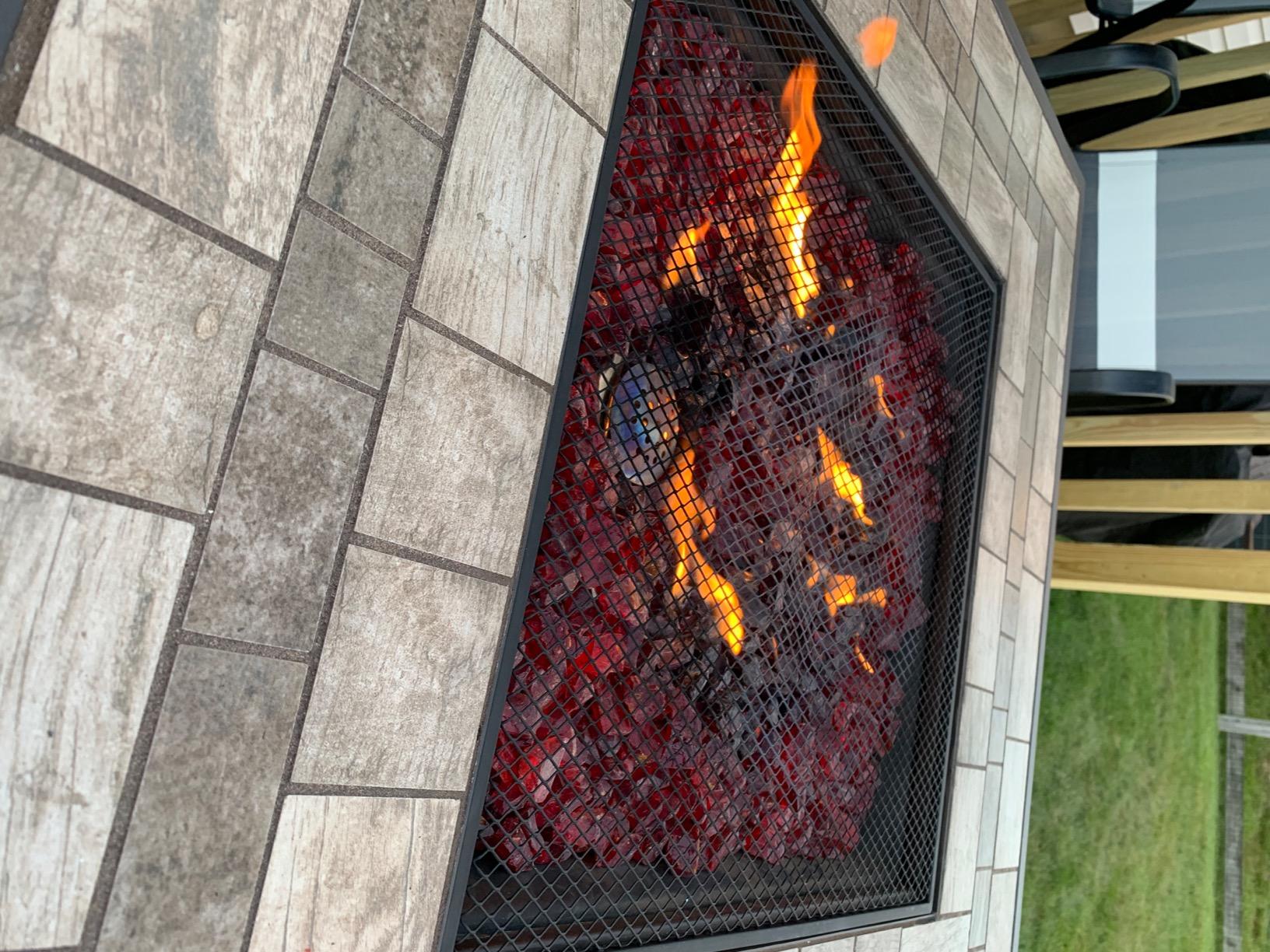 Amazon.com : Margo Outdoor Living 20 lb. 1/2" Red Fire Glass for ...