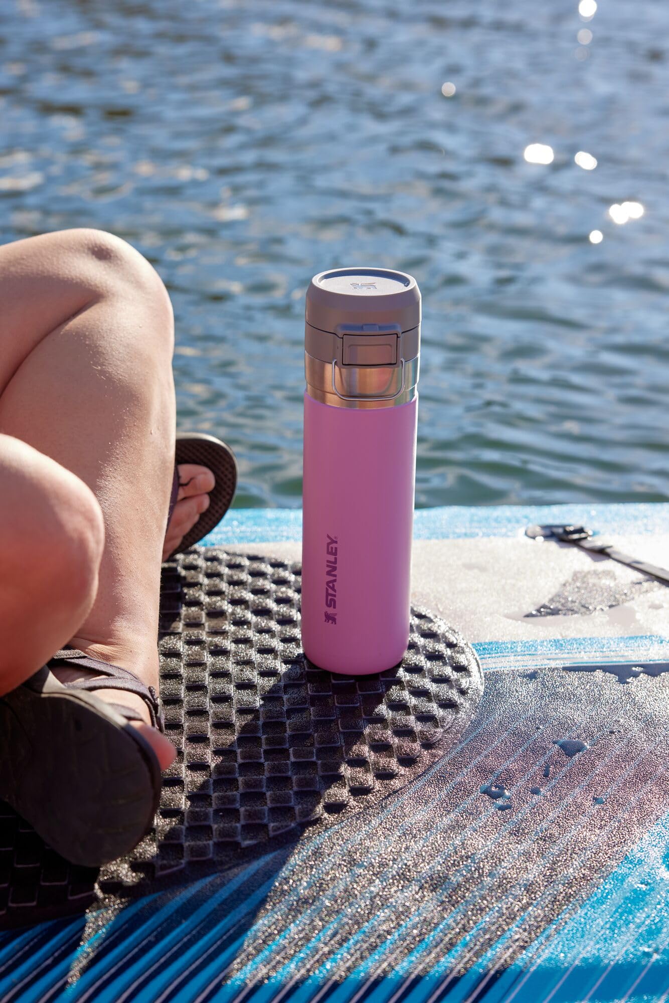 Snapklik.com : Stanley Quick Flip GO Bottle 24 OZ Mist