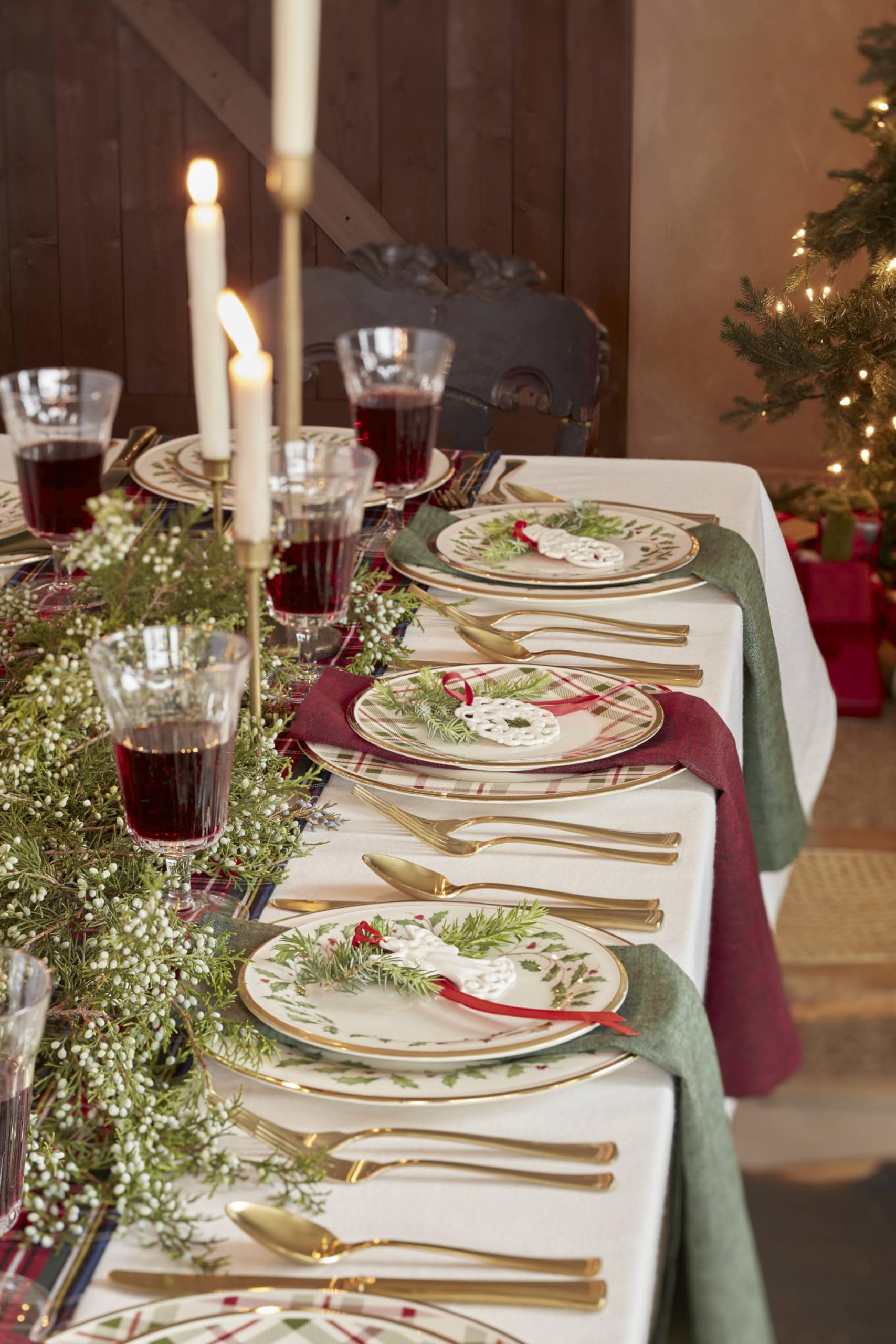 Snapklik.com : Lenox Holiday Plaid 12-Piece Dinnerware Set