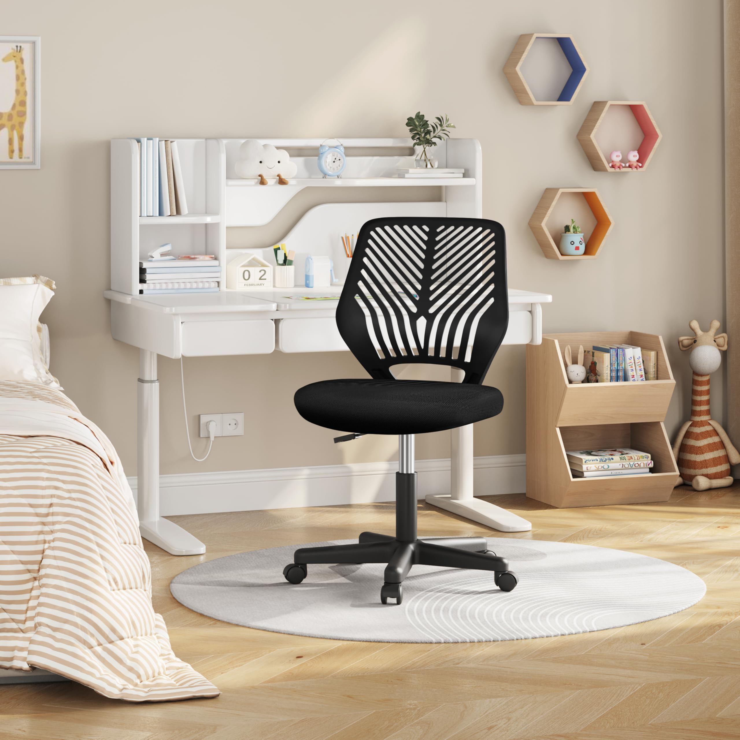 Snapklik.com : Yaheetech Students Cute Desk Chair Low-Back Armless ...