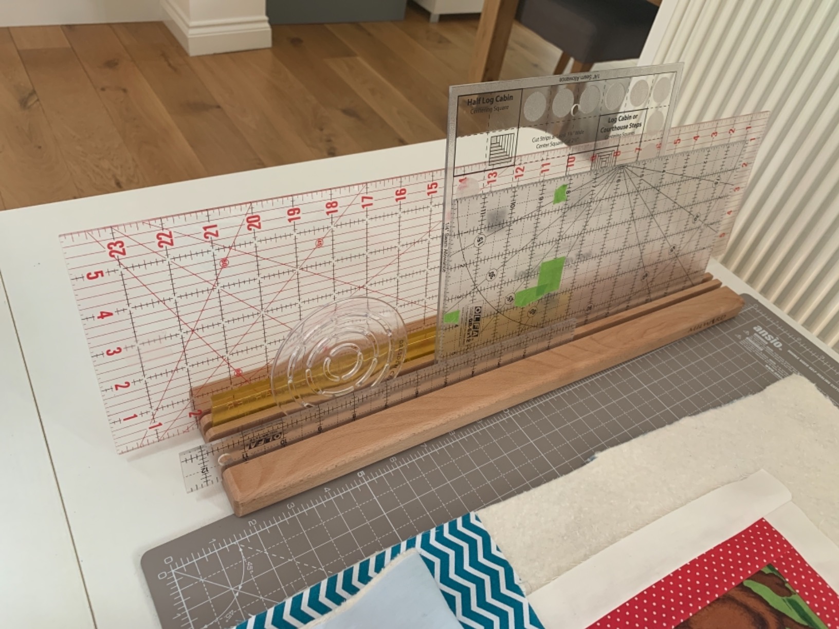 Milward Ruler/Template Rack, Beech Wood, 50 x 10cm : Amazon.co.uk: Home ...