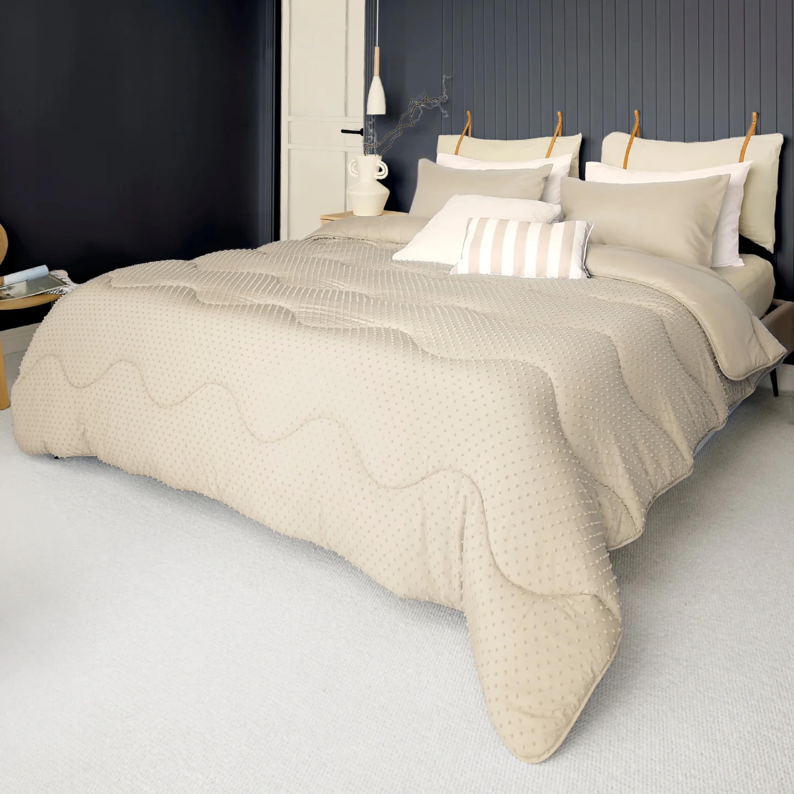 Night Lark - Coverless Duvet - 10.5 Tog - Single - Tufted Dots ...