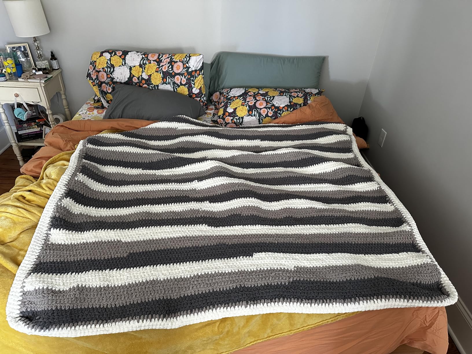 Amazon.com: Bernat Blanket O'GO Yarn, 1 Pack, Hibernate