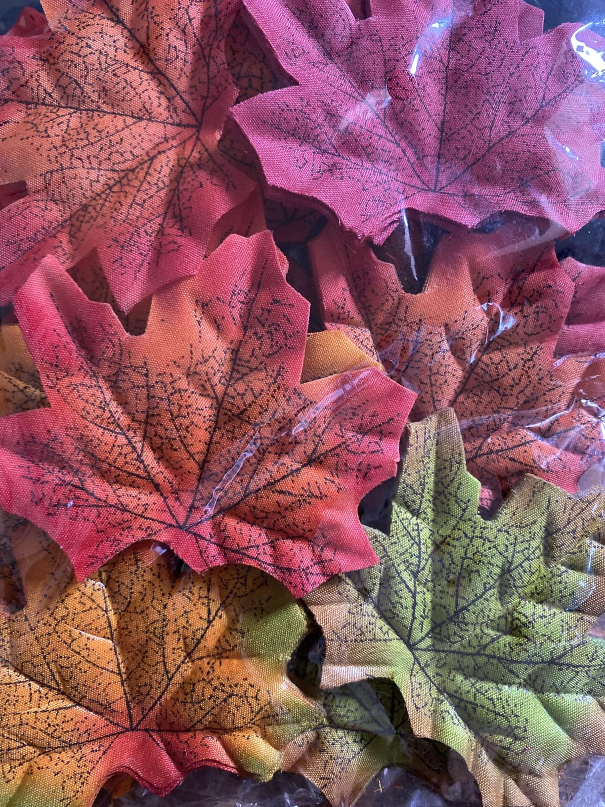 SOPSTUO Autumn Leaves - 300Pcs Autumn Decorations Fake Leaves, Mixed 6 ...
