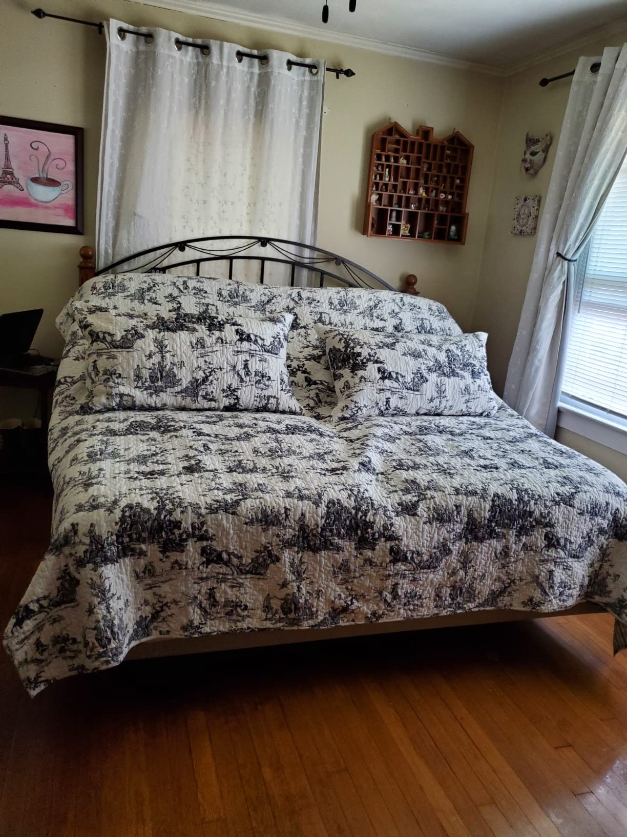 Amazon.com: Greenland Home Classic Toile Quilt Set, King, Black : Home ...
