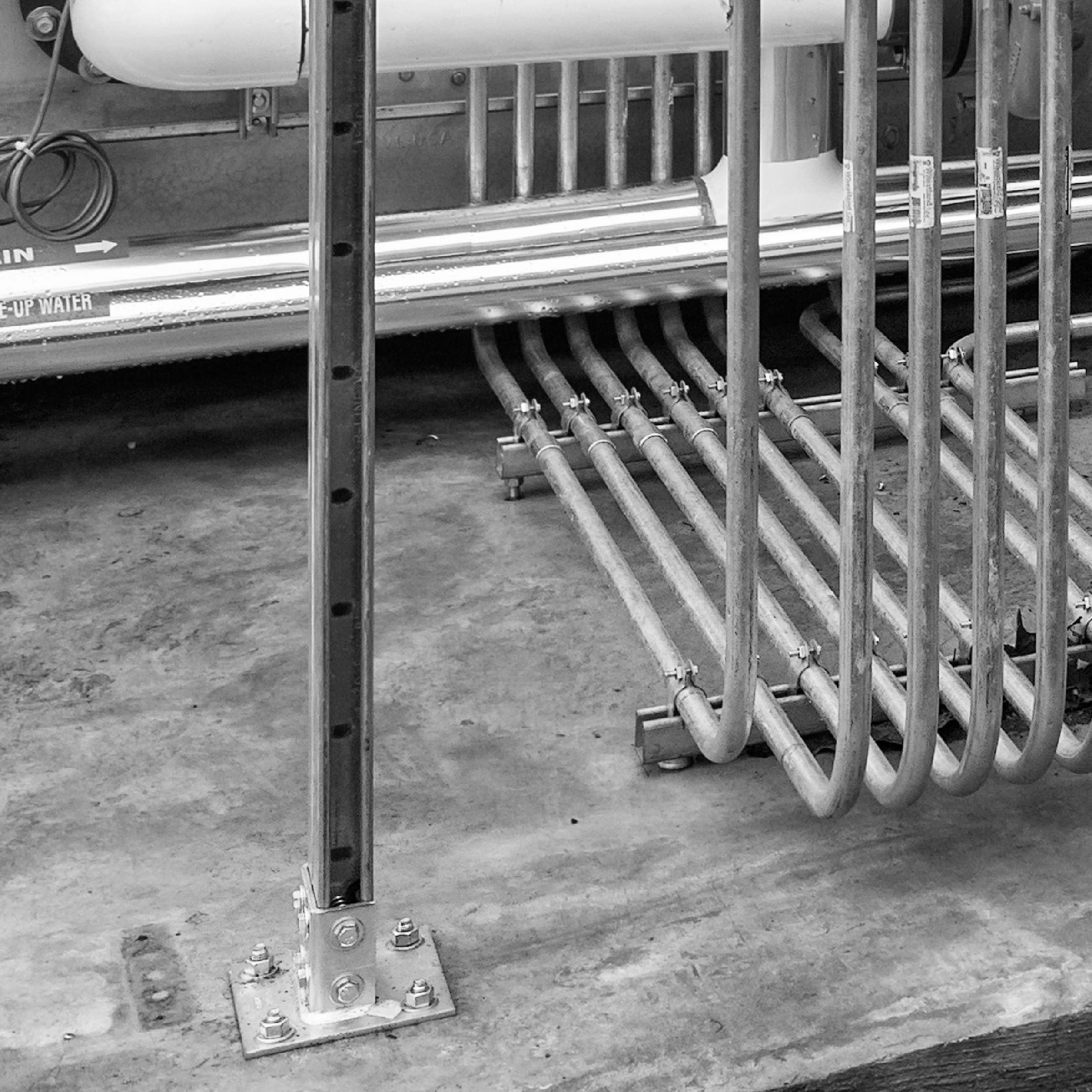 Snapklik.com : Newhouse Electric Steel Square Post Base Connector 3-in ...