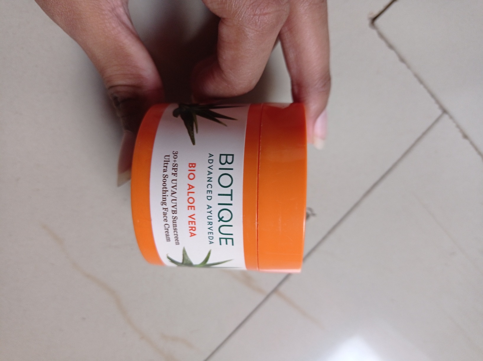 Biotique Sun Shield Aloe Vera 30+ Spf UVB Sunscreen Ultra Protectective ...