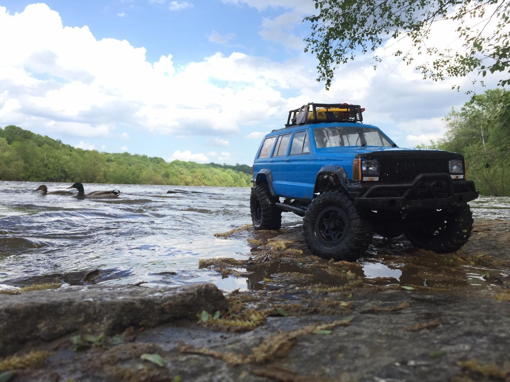 Amazon.com: Proline 332100 1992 Jeep Cherokee Clear Body : Toys & Games