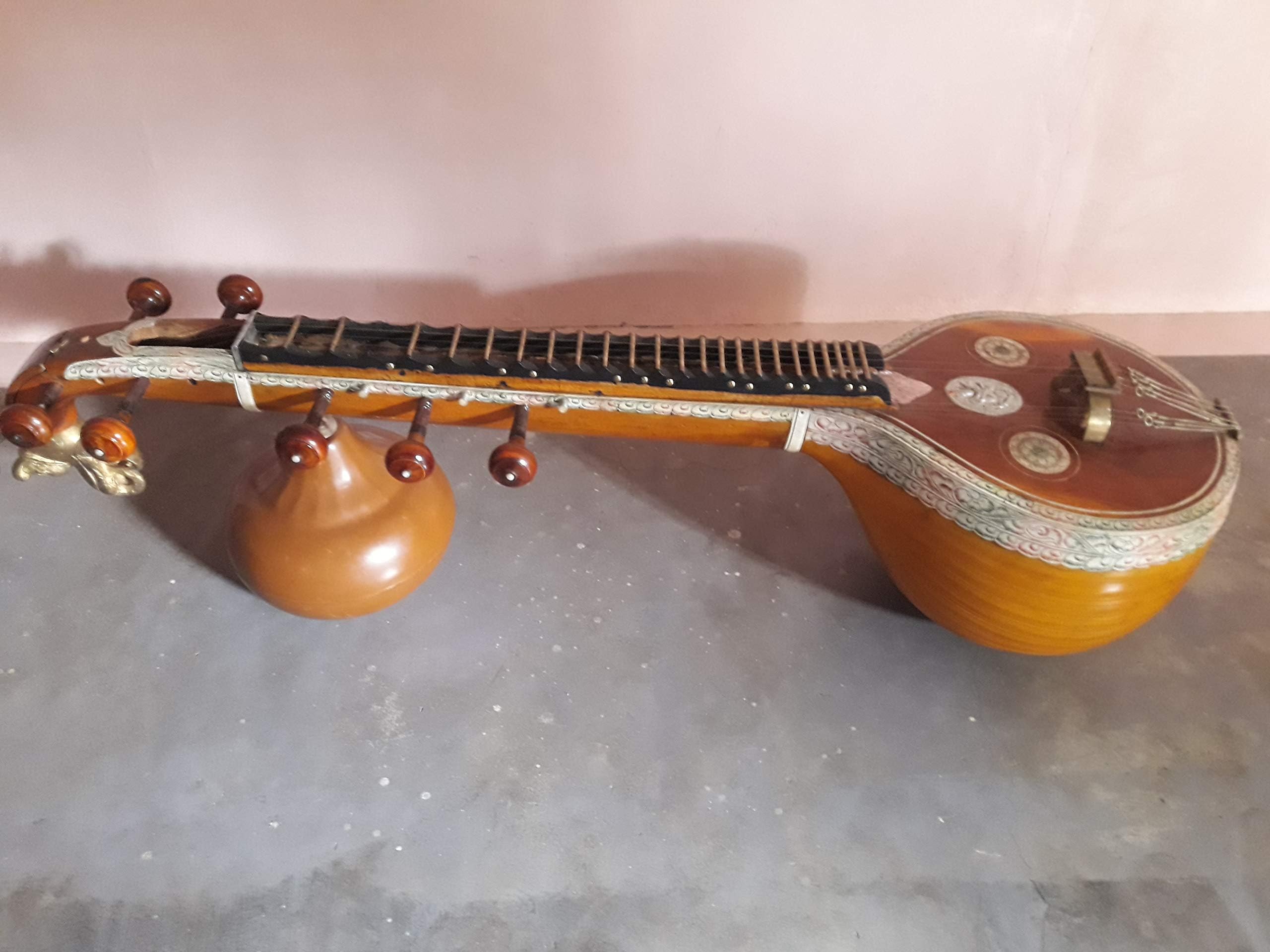 Saraswathi Veena Hand Made - Tanjore Type Joint Veena - Veena Box ...