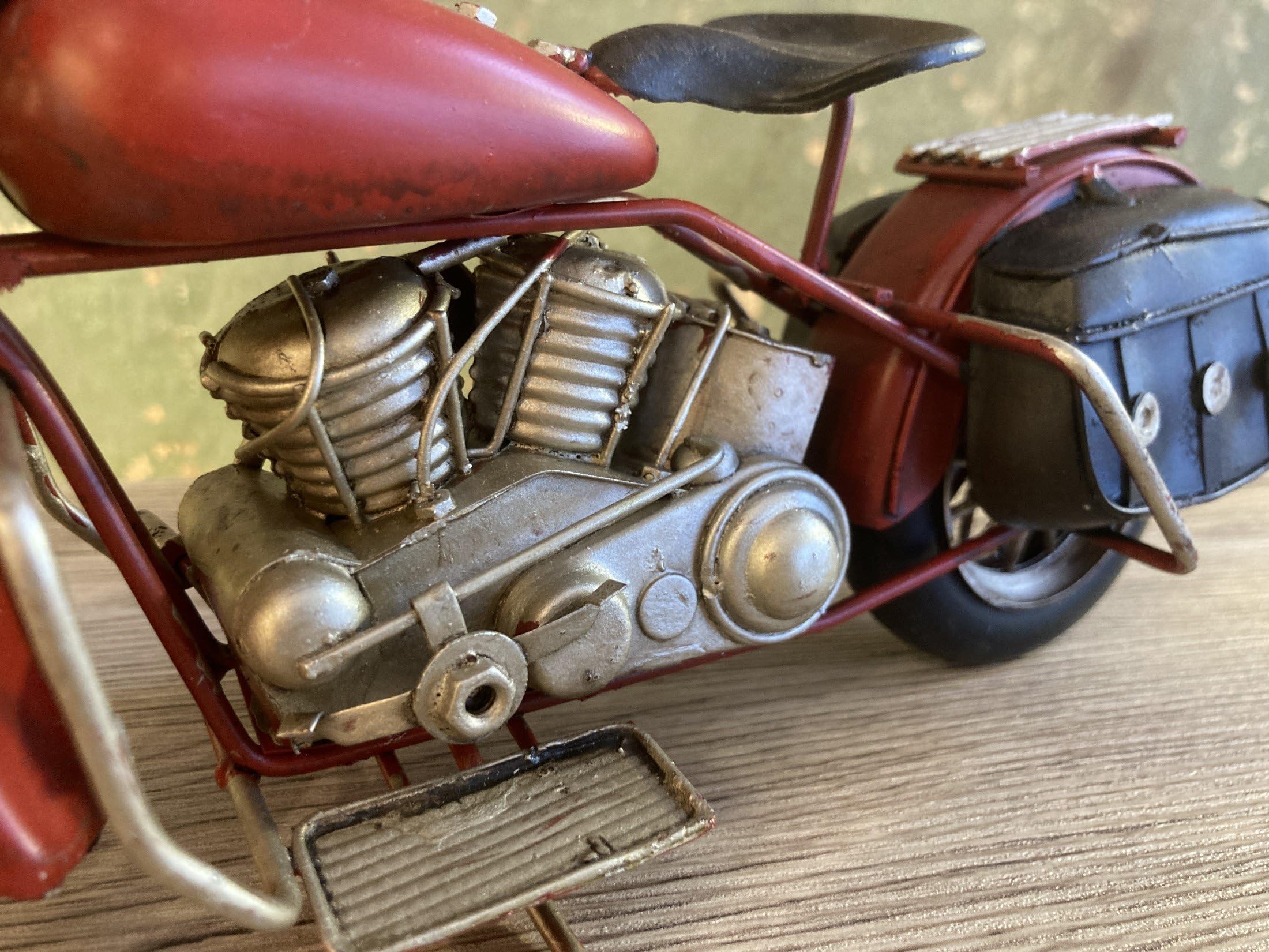 American Chopper Models 1:10 Scale Model Motorcycle Old School